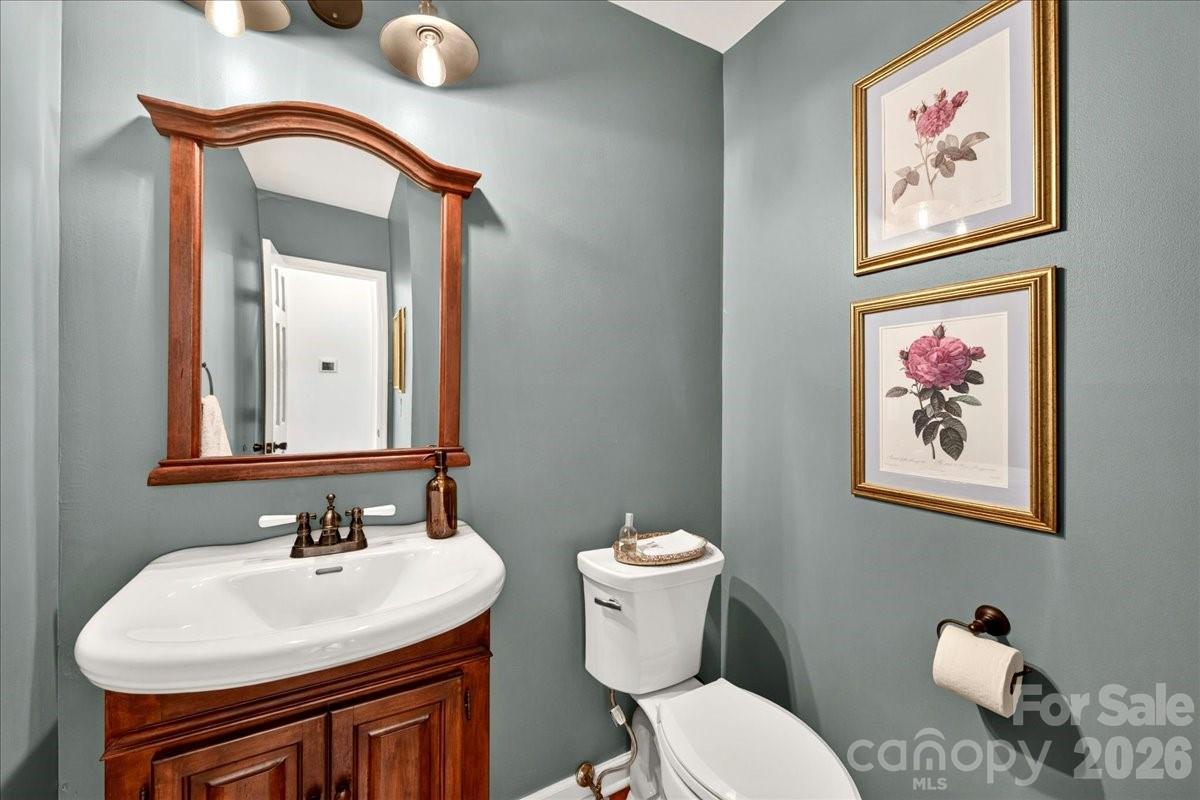 Home for sale at 10300 Ben Franklin Court, Charlotte, NC — photo 20 of 44