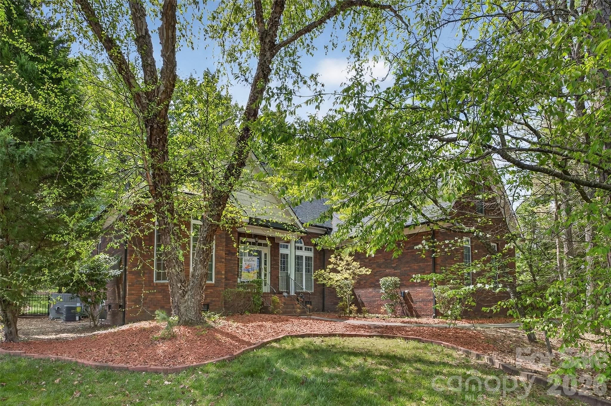 Photo 4 of 4854 Huddersfield Drive, Harrisburg, NC