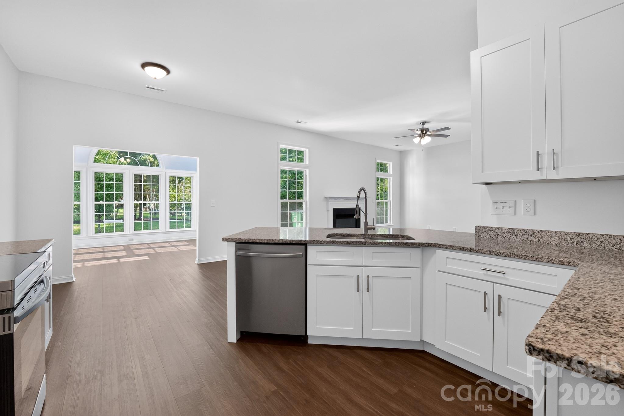 Photo 5 of 11518 Planters Estates Drive, Charlotte, NC
