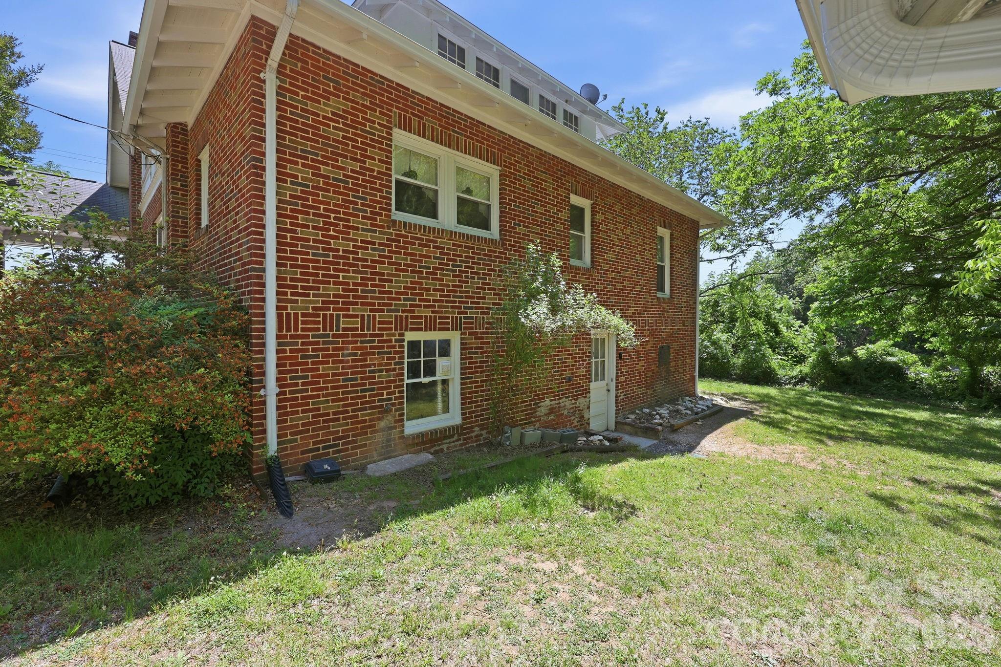 1705 US 52 Highway N, Albemarle, NC - photo 7 of 45
