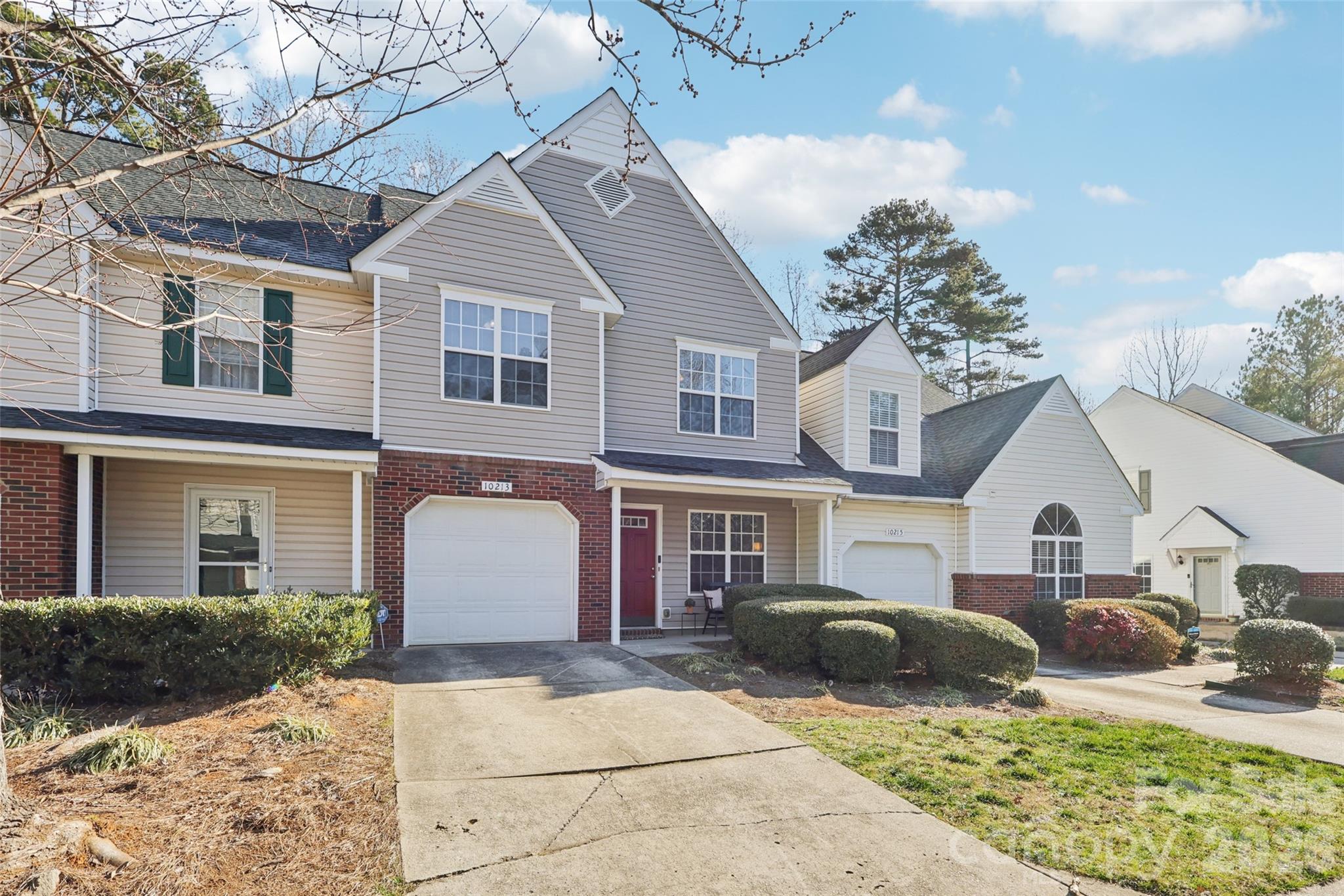 Photo 3 of 10213 University Park Lane, Charlotte, NC