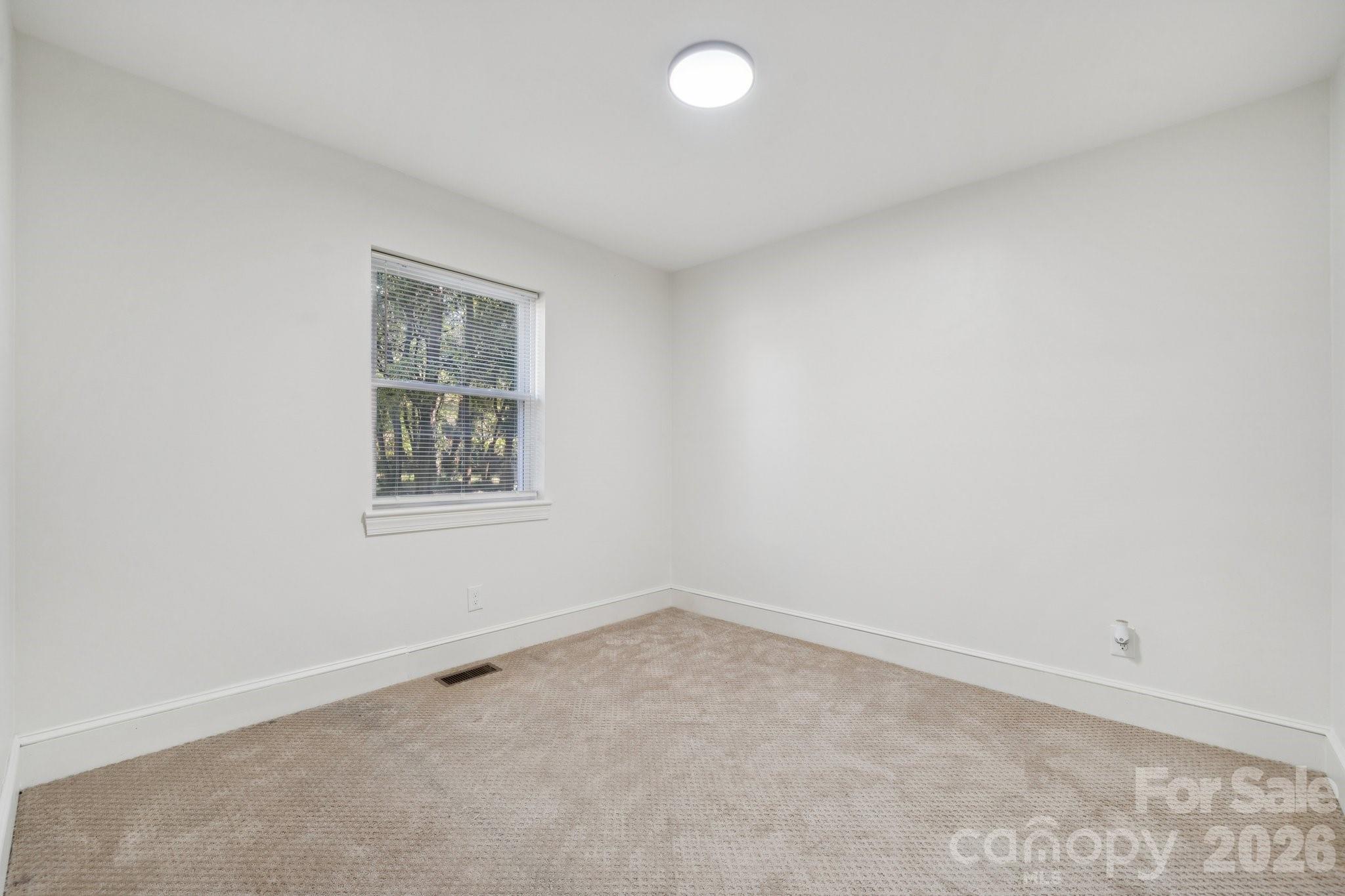 5423 Lantana Avenue, Charlotte, NC - photo 14 of 28