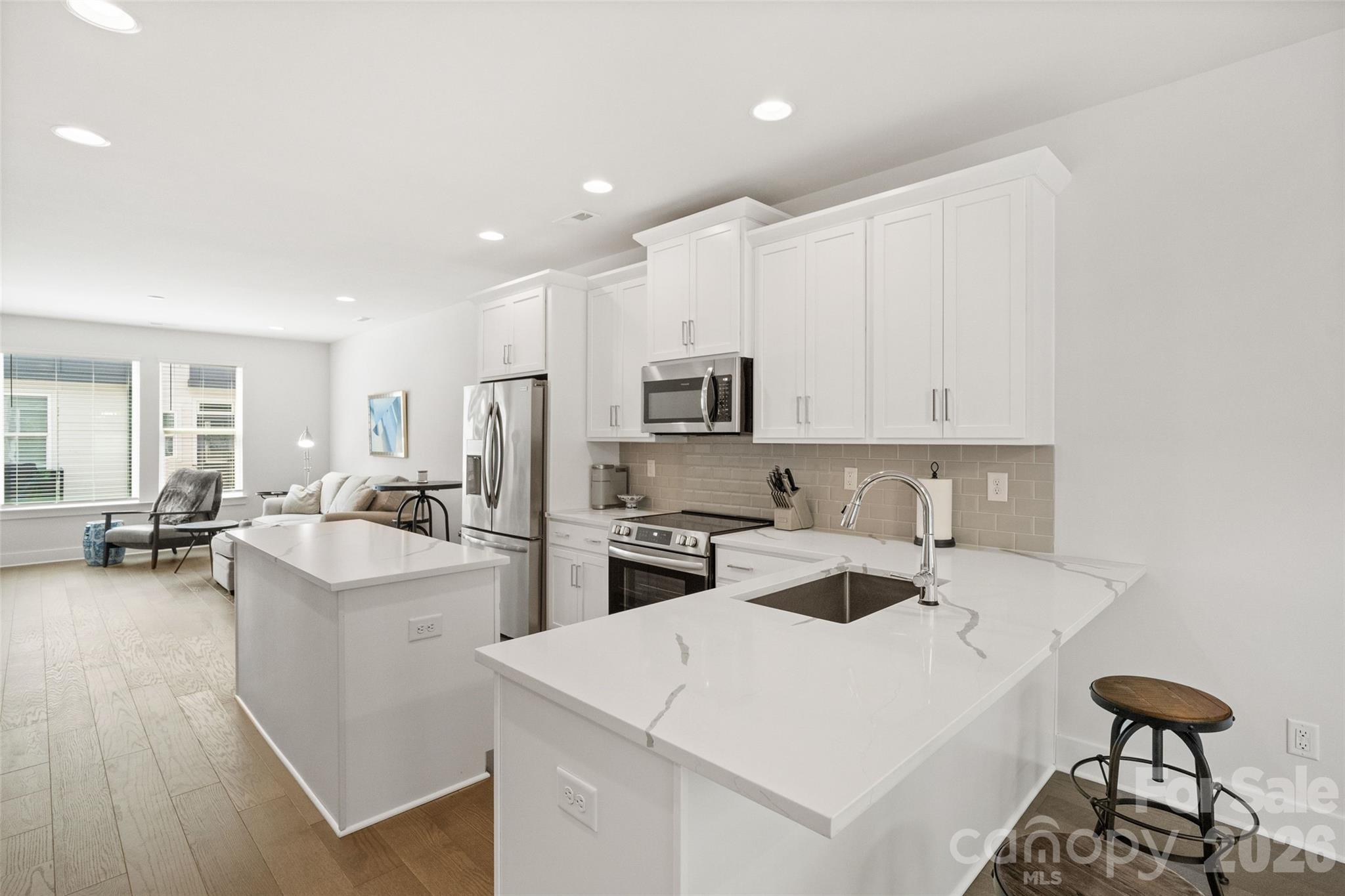 Photo 3 of 5040 York Park Lane, Charlotte, NC
