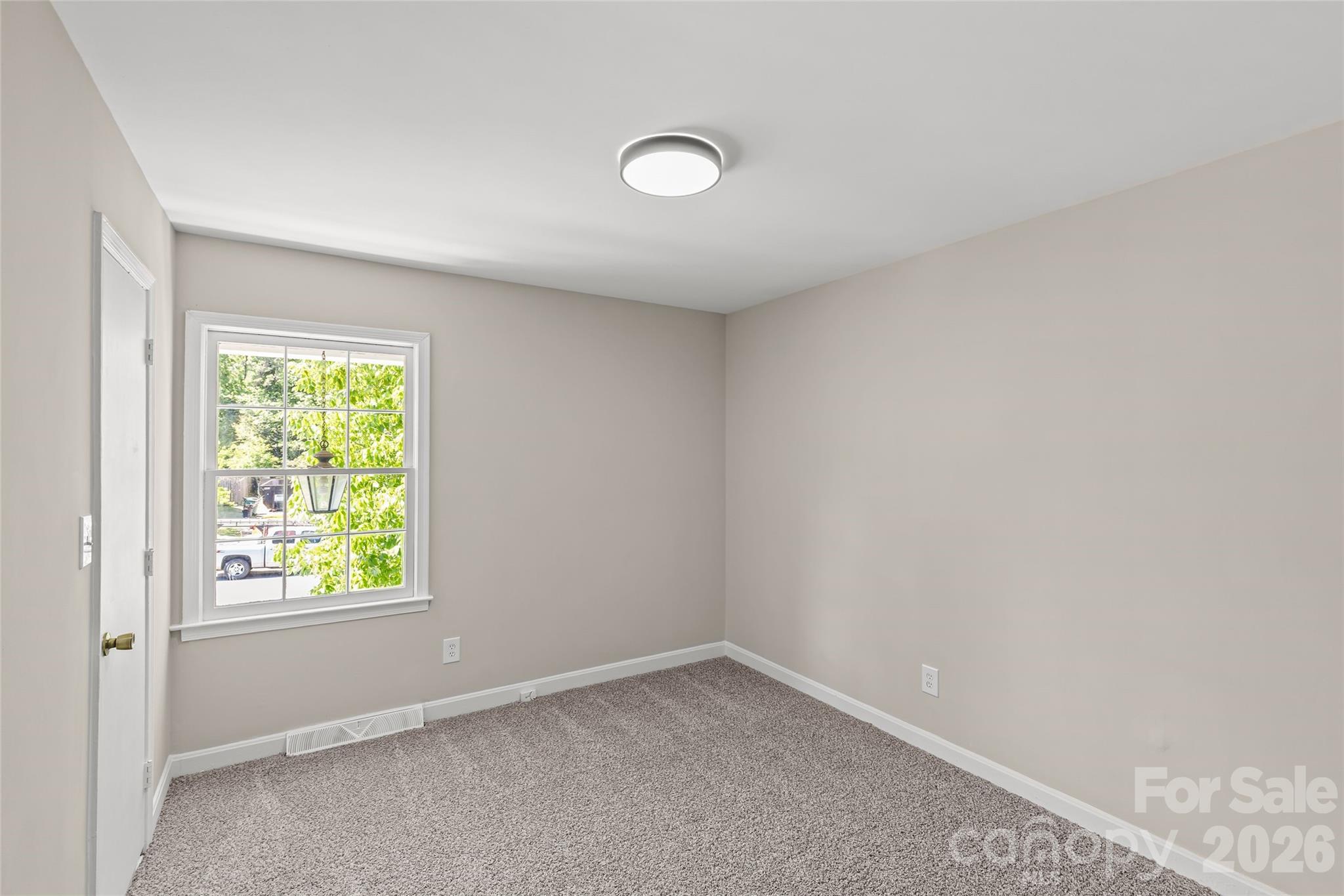 Photo 32 of 1401 Cedarwood Lane, Charlotte, NC