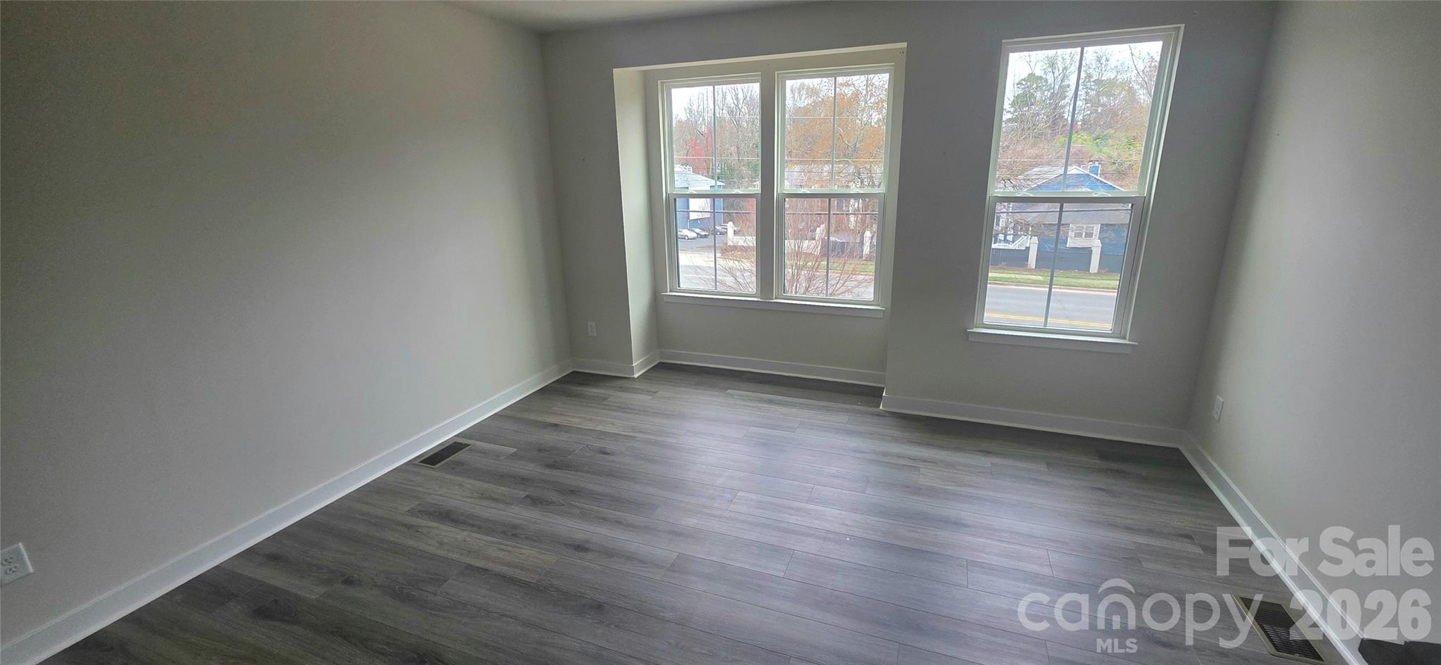 Photo 4 of 960 Broad River Lane, Charlotte, NC