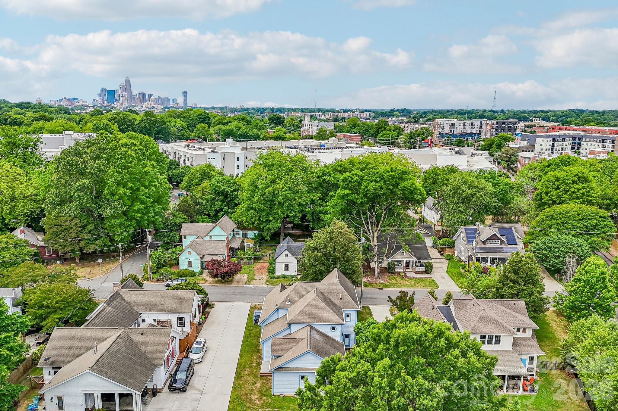 Photo 33 of 611 E 37th Street, Charlotte, NC