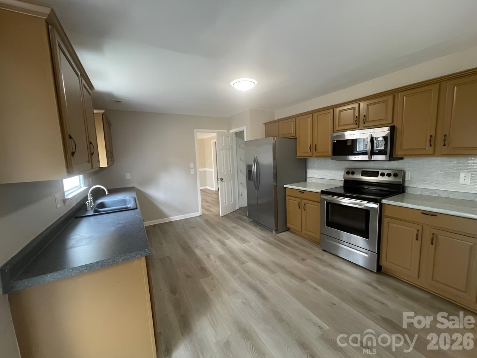 Photo 6 of 2229 Century Oaks Lane, Charlotte, NC