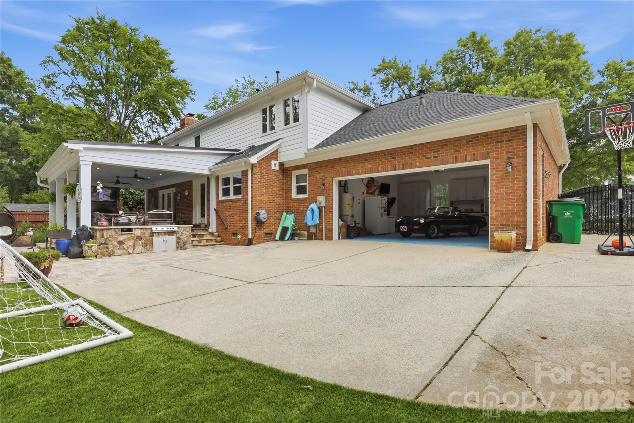 Photo 41 of 10040 Berkeley Forest Lane, Charlotte, NC