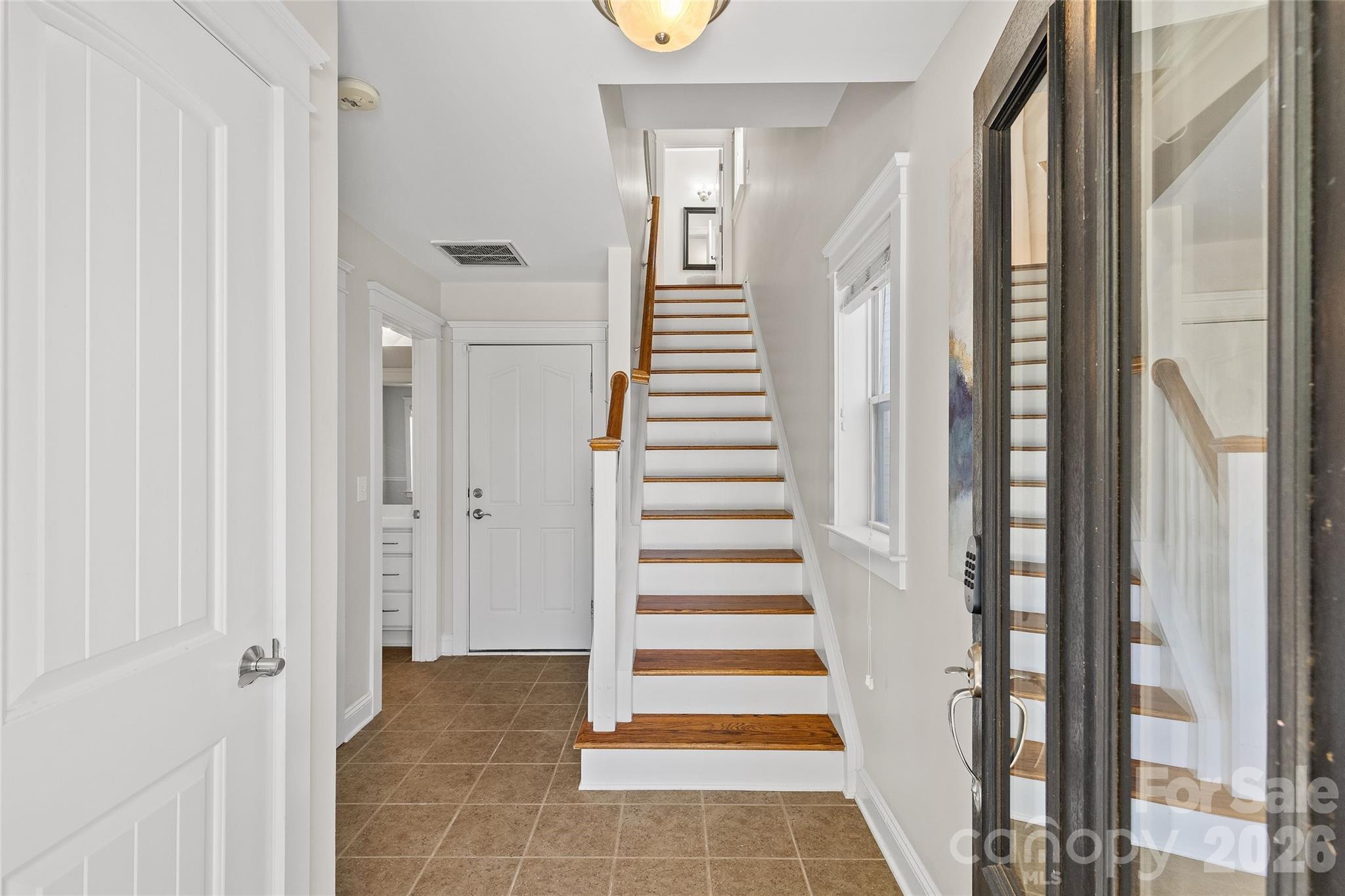 Home for sale at 540 Dubois Court, Charlotte, NC — photo 4 of 35