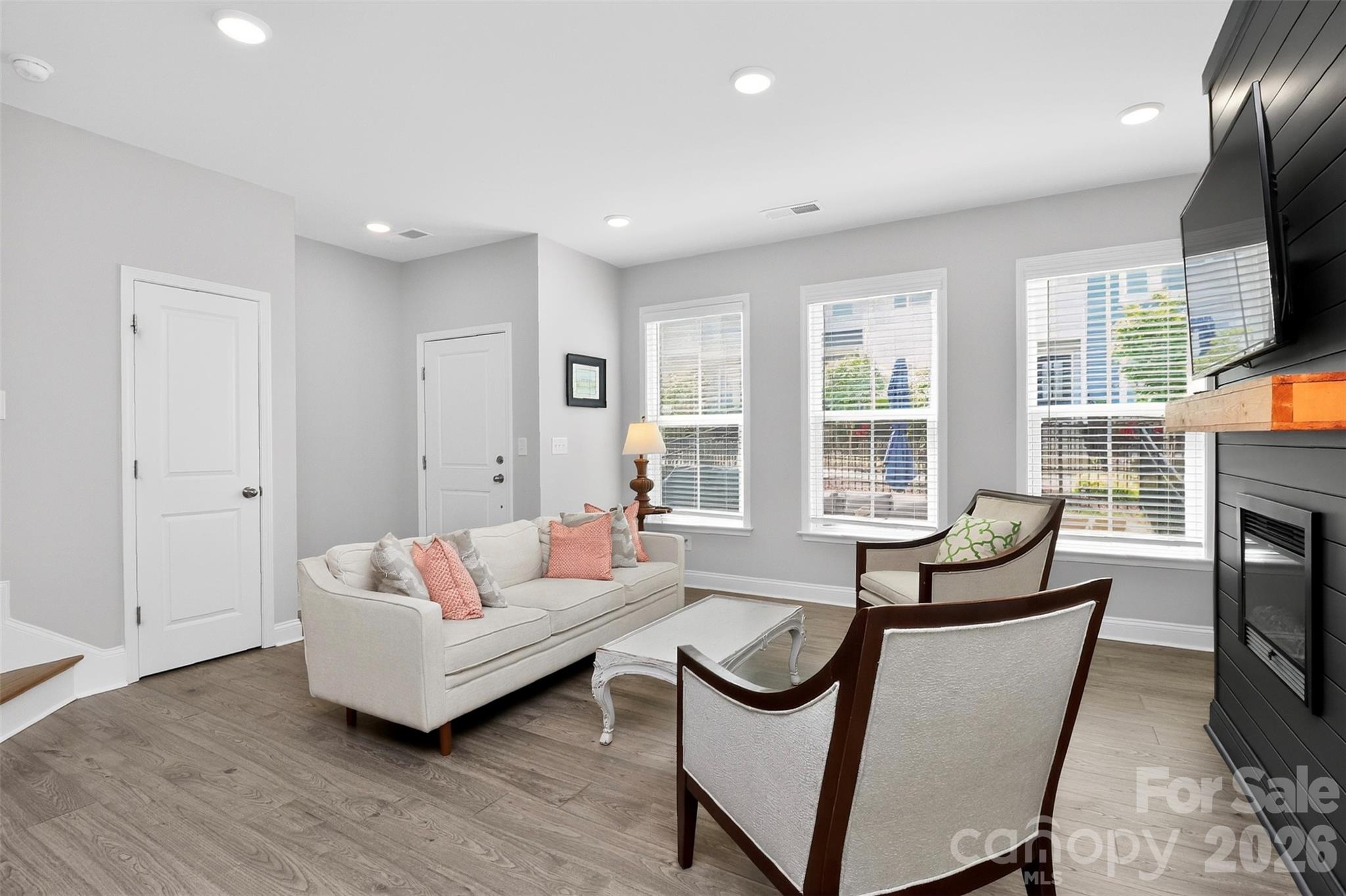 3121 Ada Mill Alley, Charlotte, NC - photo 8 of 43
