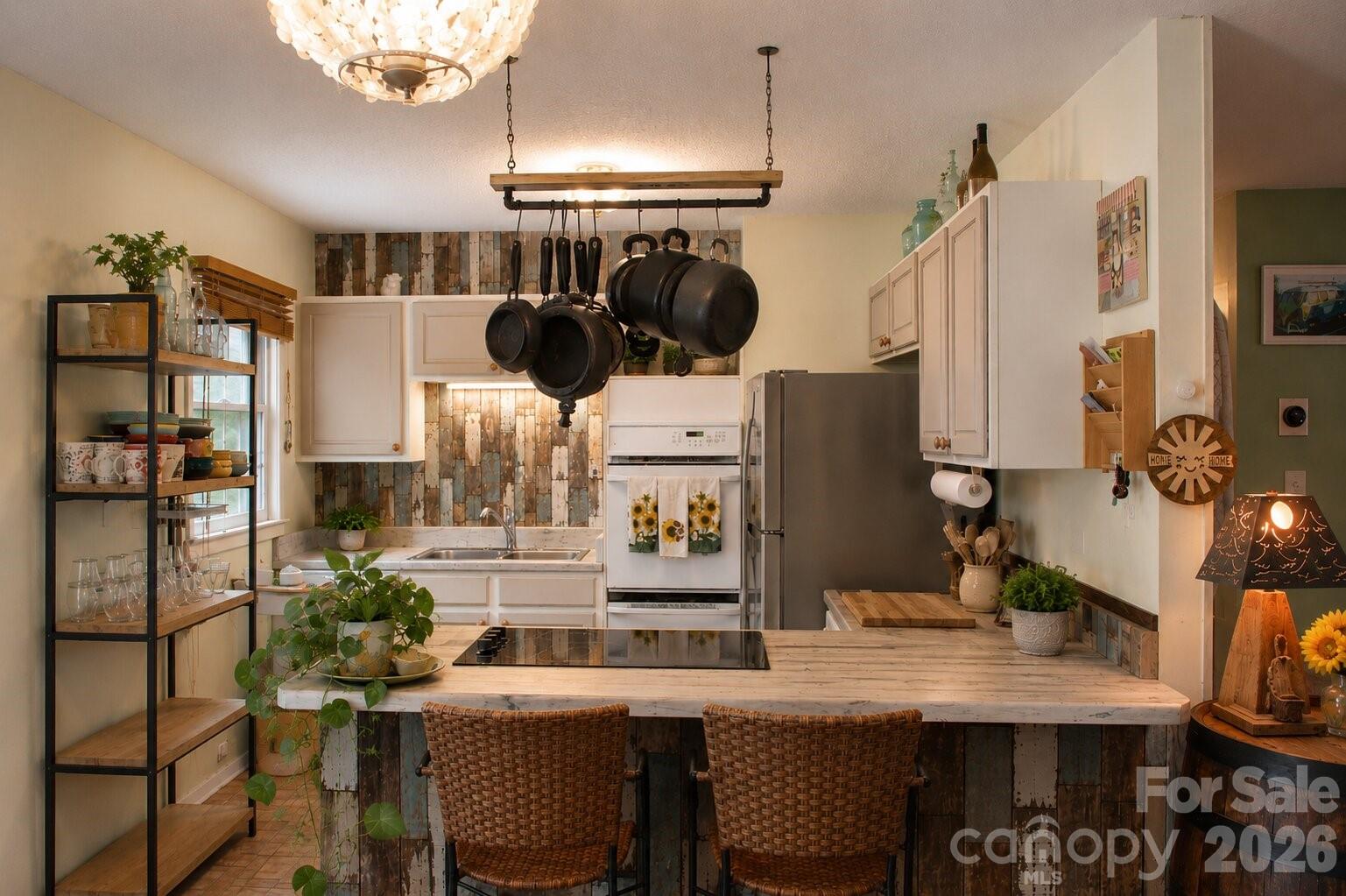1122 Zion Court, Charlotte, NC - photo 10 of 19