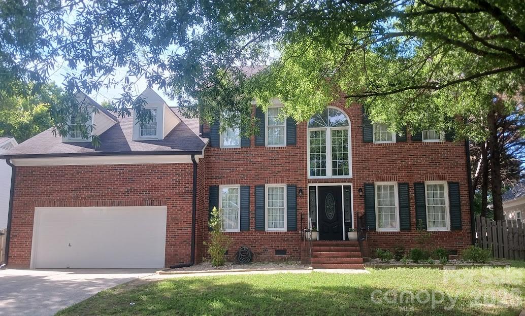 Photo 3 of 12702 Landing Green Drive, Charlotte, NC