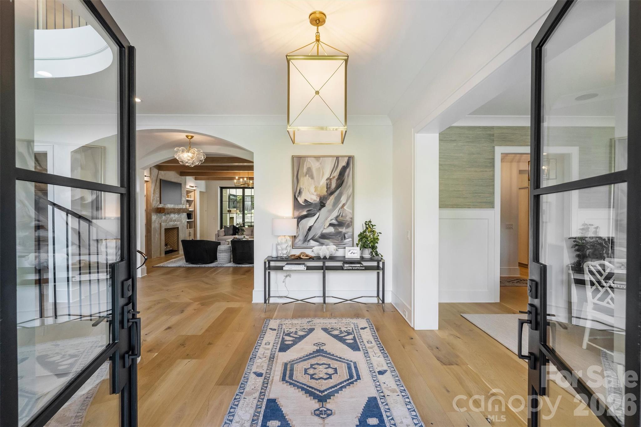 Photo 4 of 1931 Shoreham Drive, Charlotte, NC