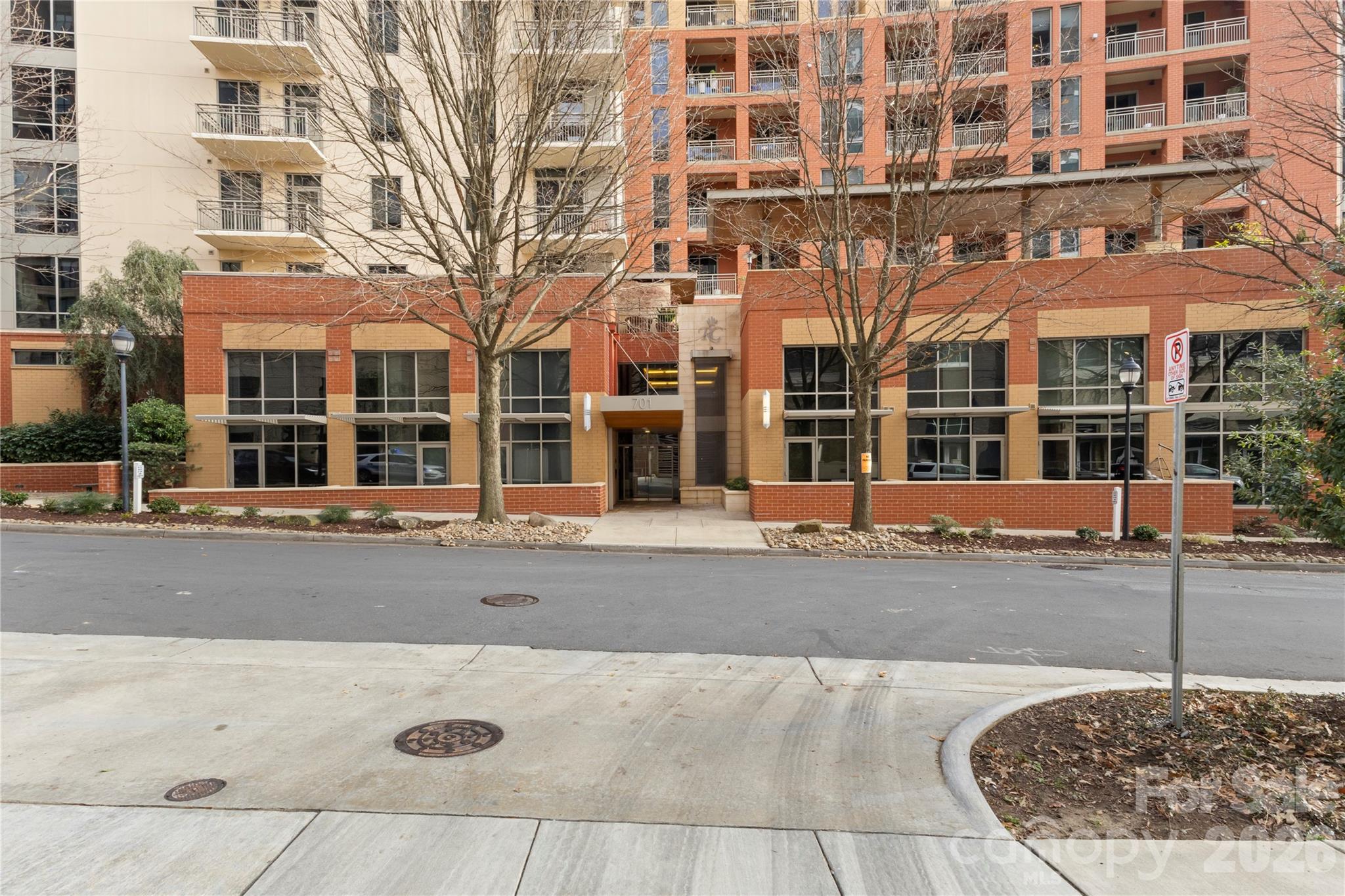 Photo 2 of 701 Royal Court603, Charlotte, NC