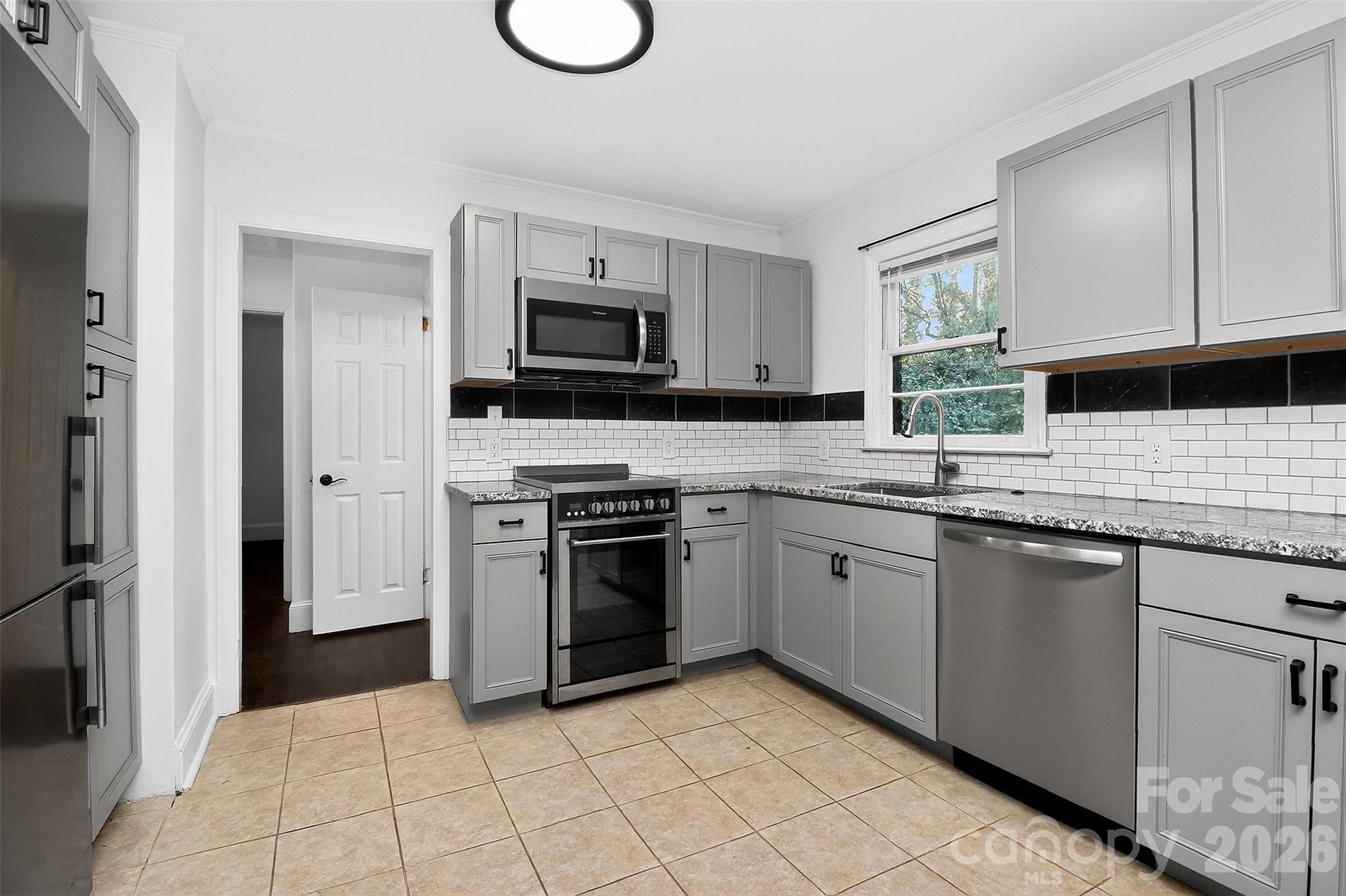 2642 Rachel Street, Charlotte, NC - photo 12 of 35