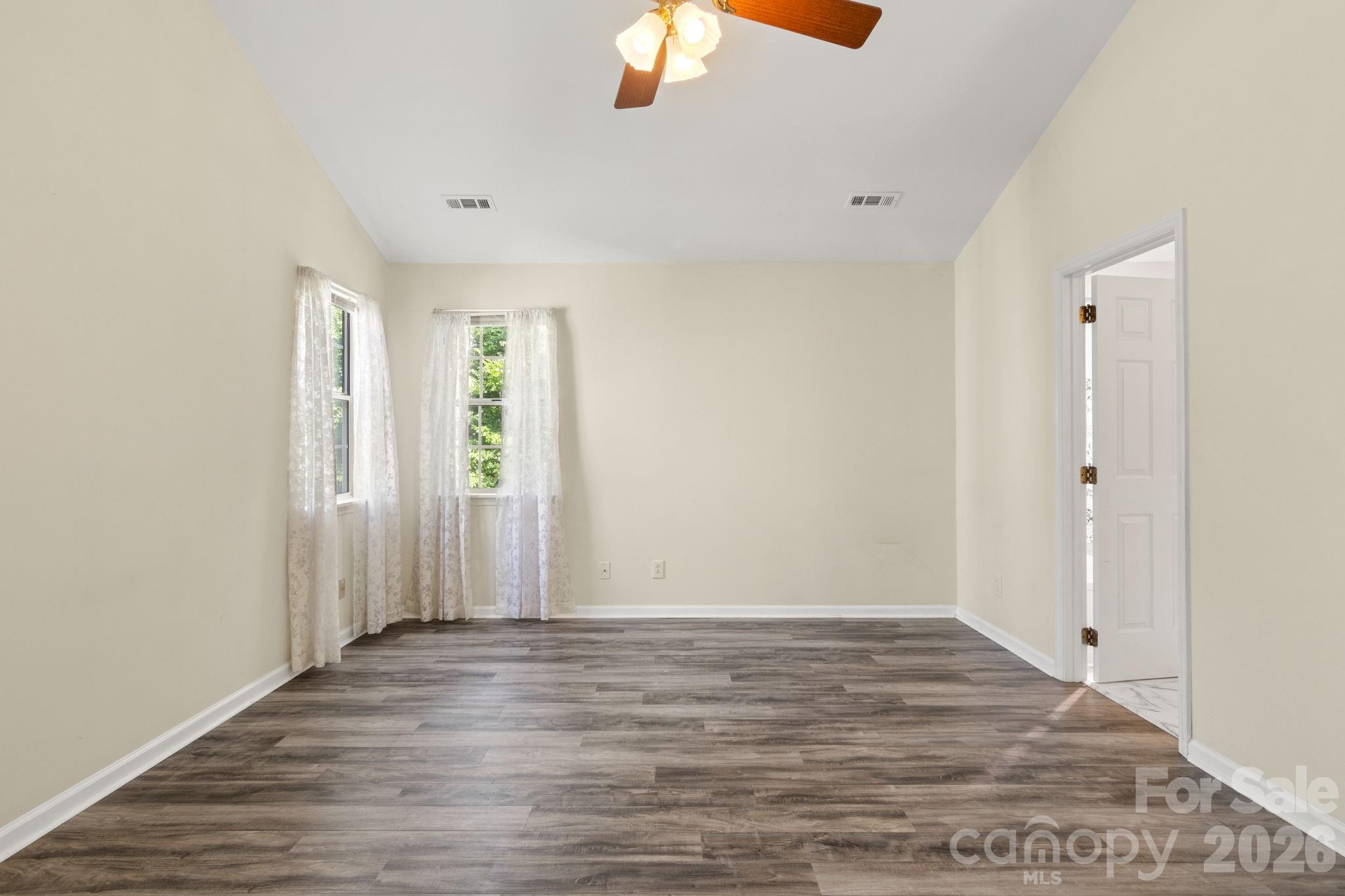 Photo 18 of 11413 Hunters Landing Drive, Charlotte, NC