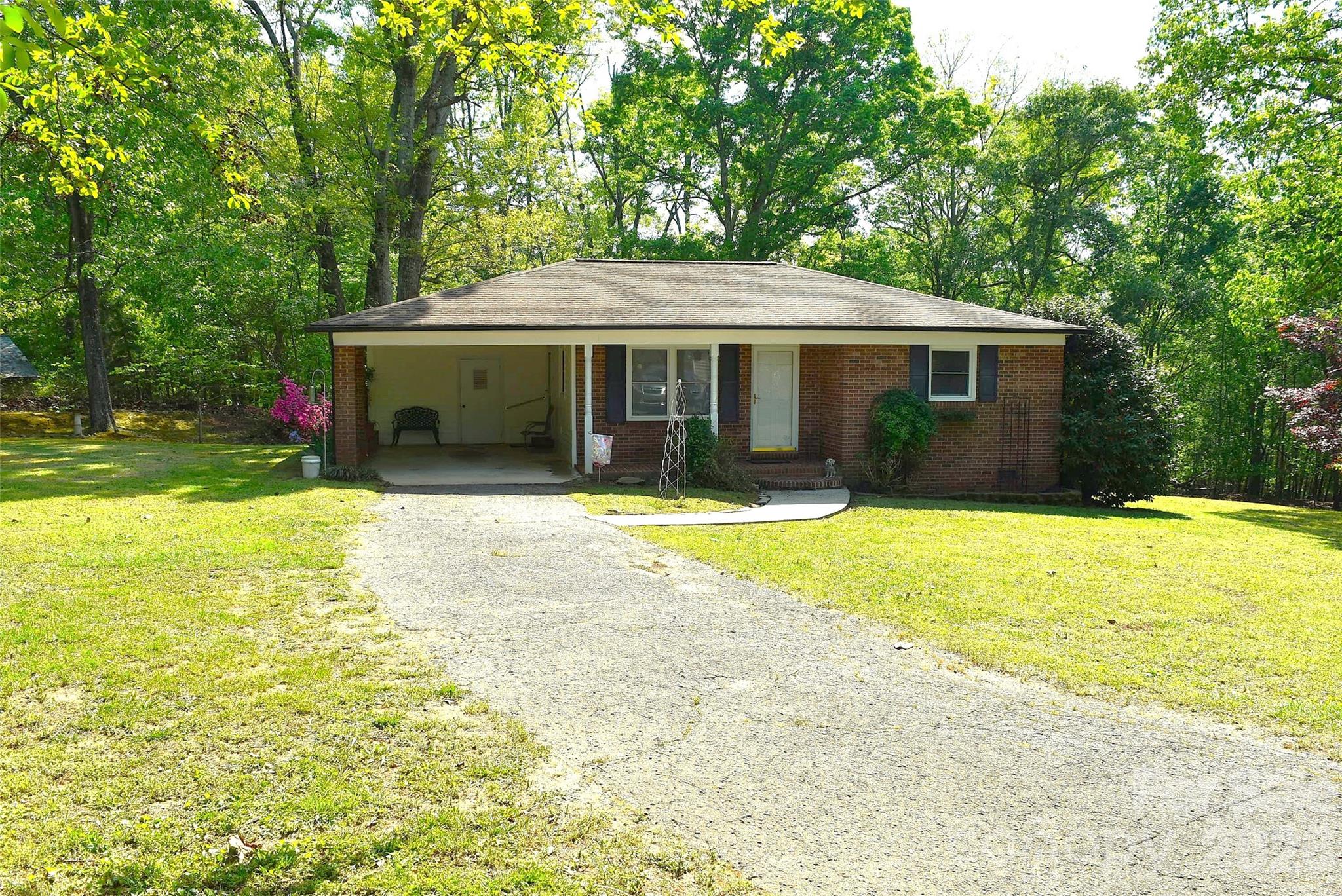 217 Redwood Lane, Lincolnton, NC