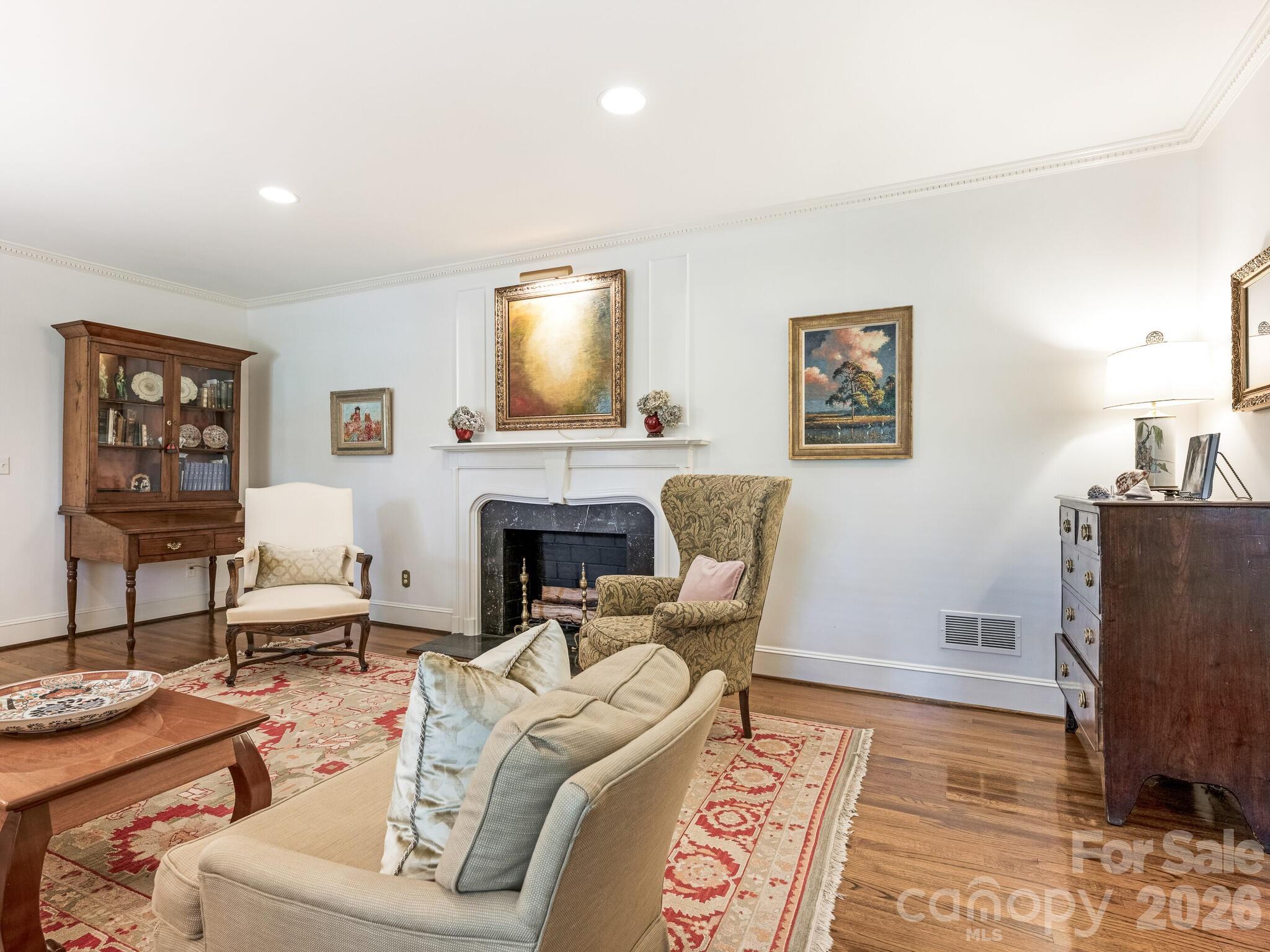 Photo 4 of 2424 Richardson Drive, Charlotte, NC