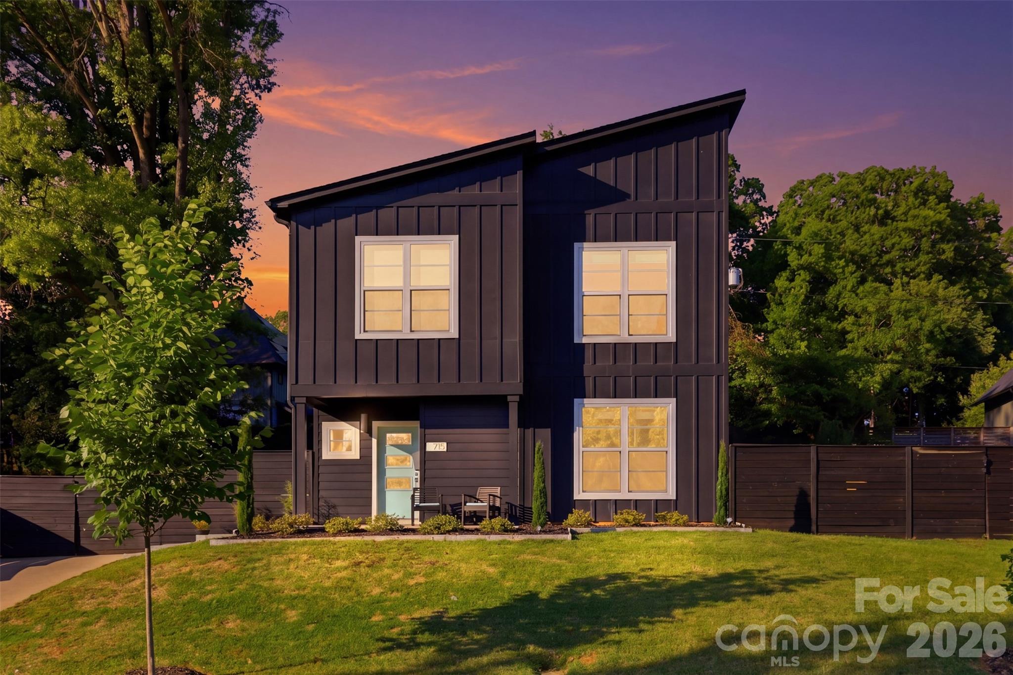715 E 28th Street, Charlotte, NC - photo 2 of 49