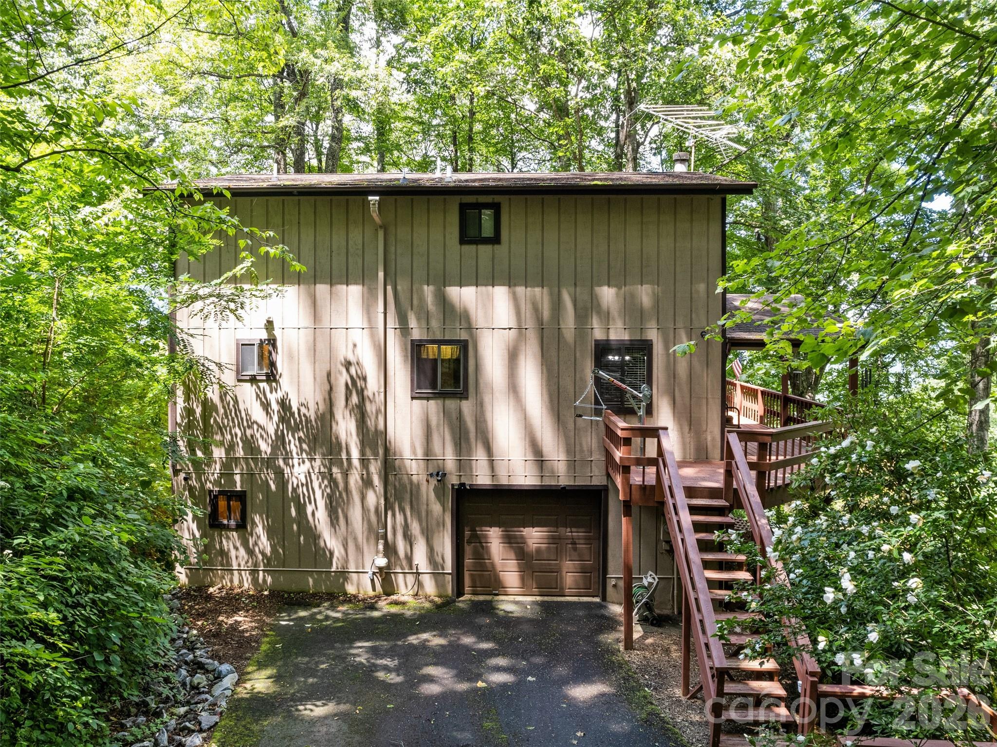 1672 Summit Drive, Maggie Valley, NC - photo 6 of 38