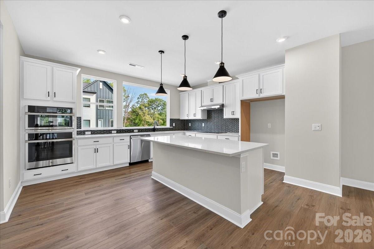 Photo 11 of 7929 Cedarsmith Court, Charlotte, NC