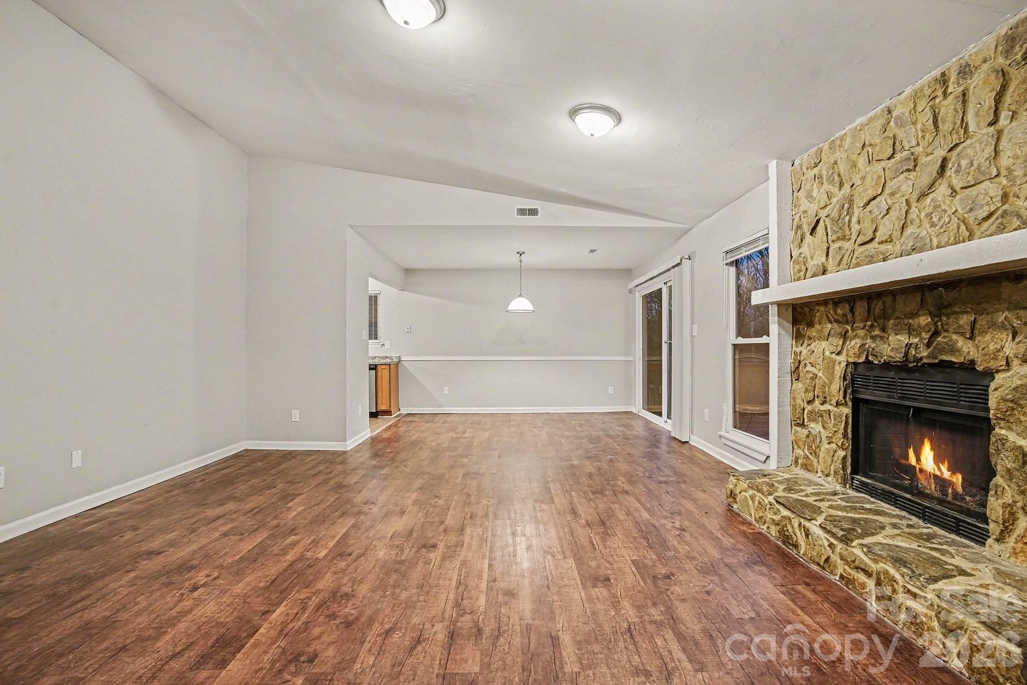 Photo 4 of 11513 Vista Haven Drive, Charlotte, NC