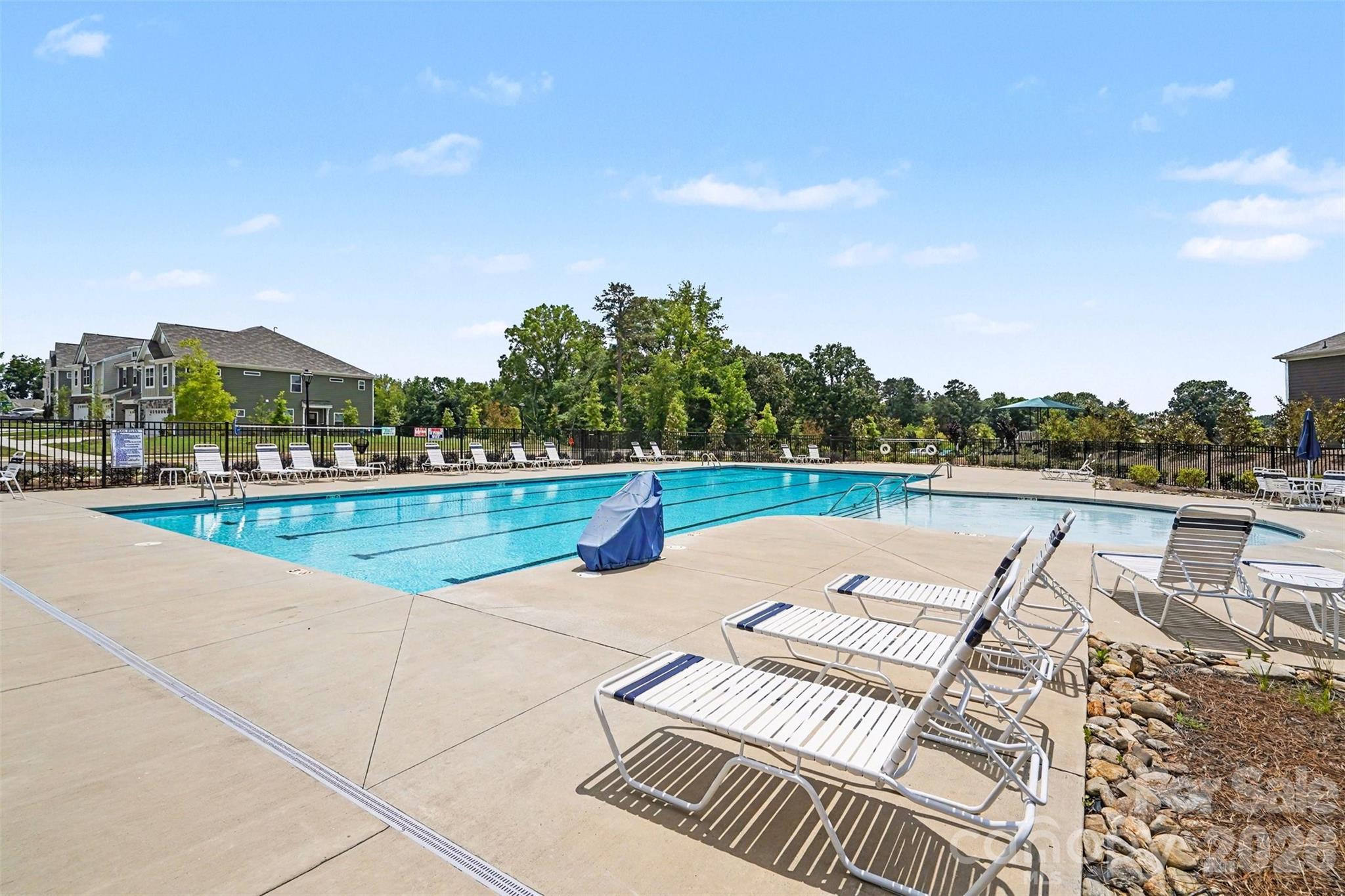 Photo 32 of 4035 Lawnview Drive, Charlotte, NC