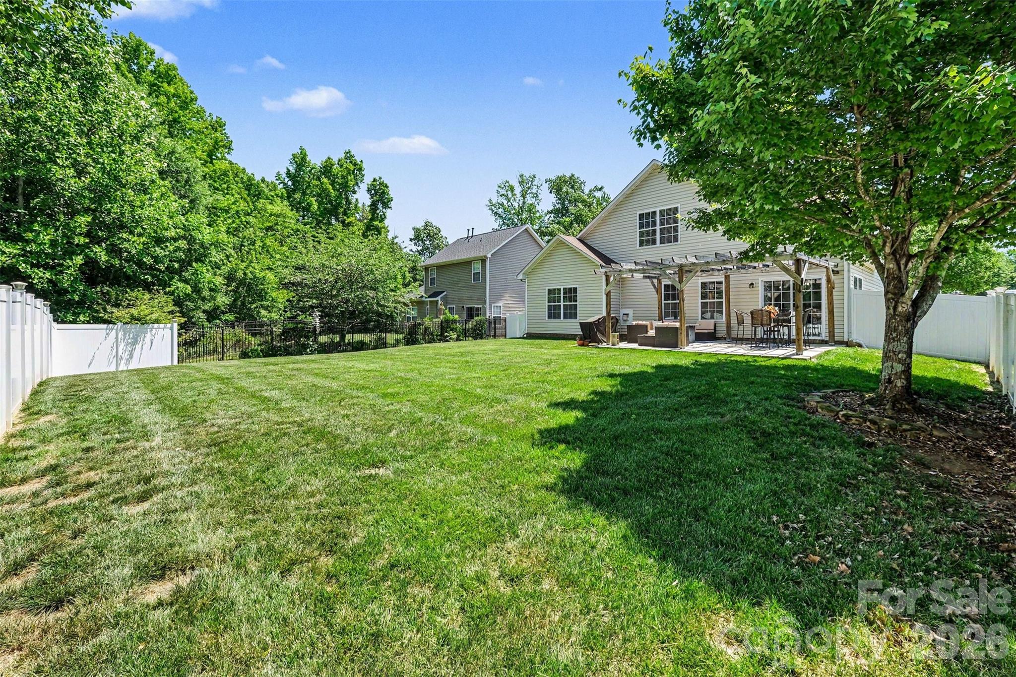 10103 Caldwell Forest Drive, Charlotte, NC - photo 32 of 35