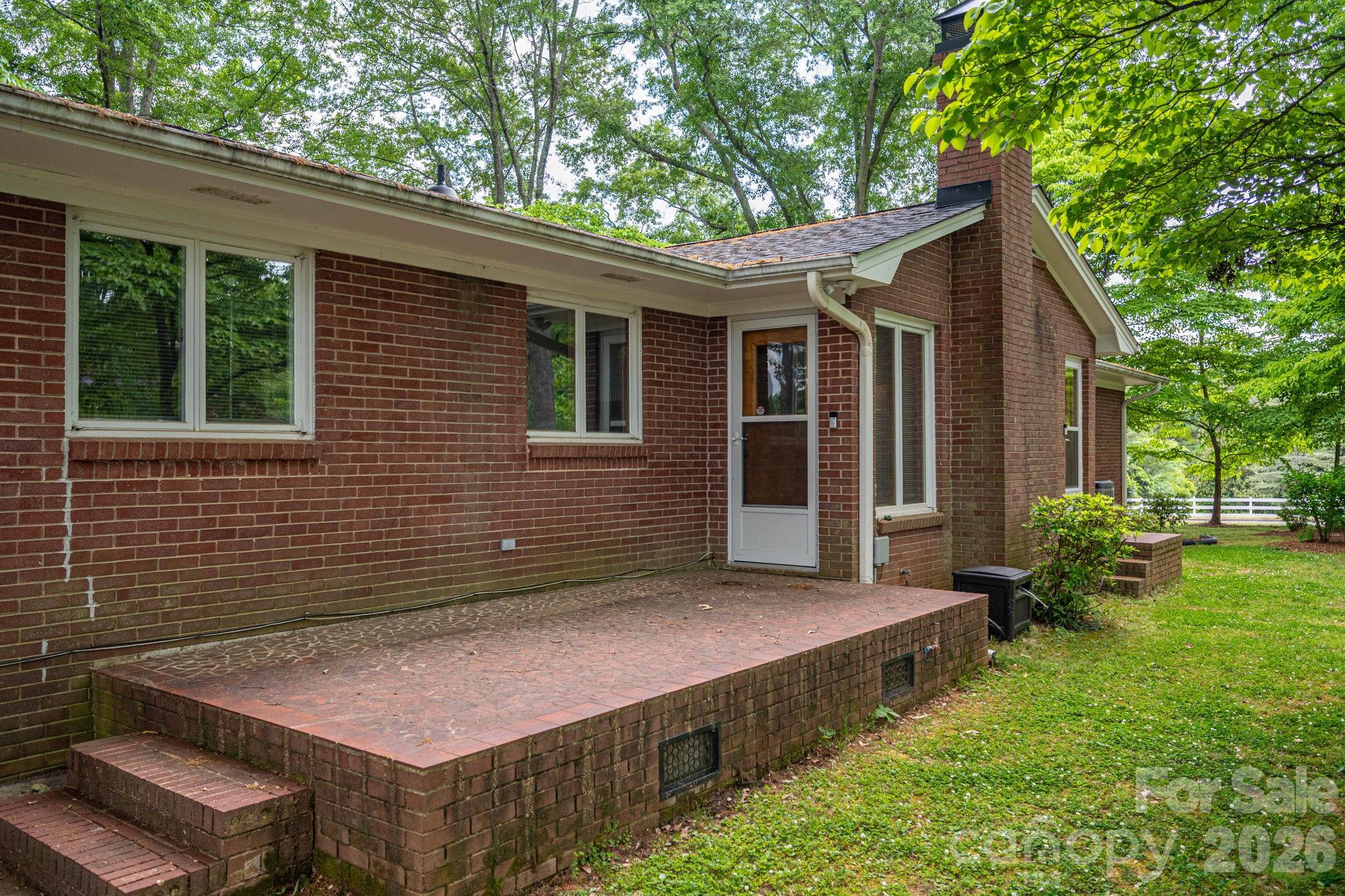 Home for sale at 602 Lee Street, Kings Mountain, NC — photo 42 of 47