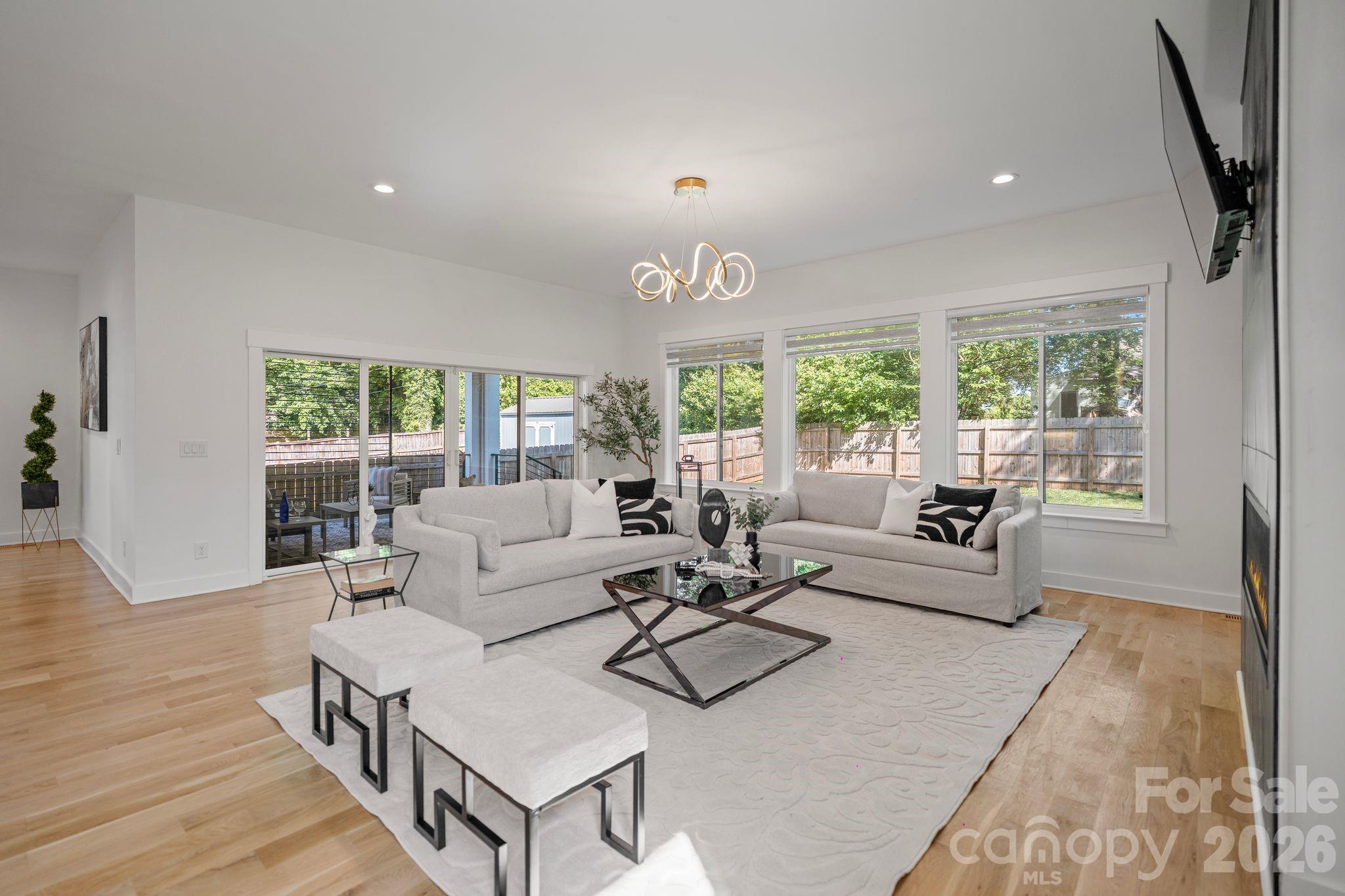 Photo 13 of 3008 Holt Street, Charlotte, NC