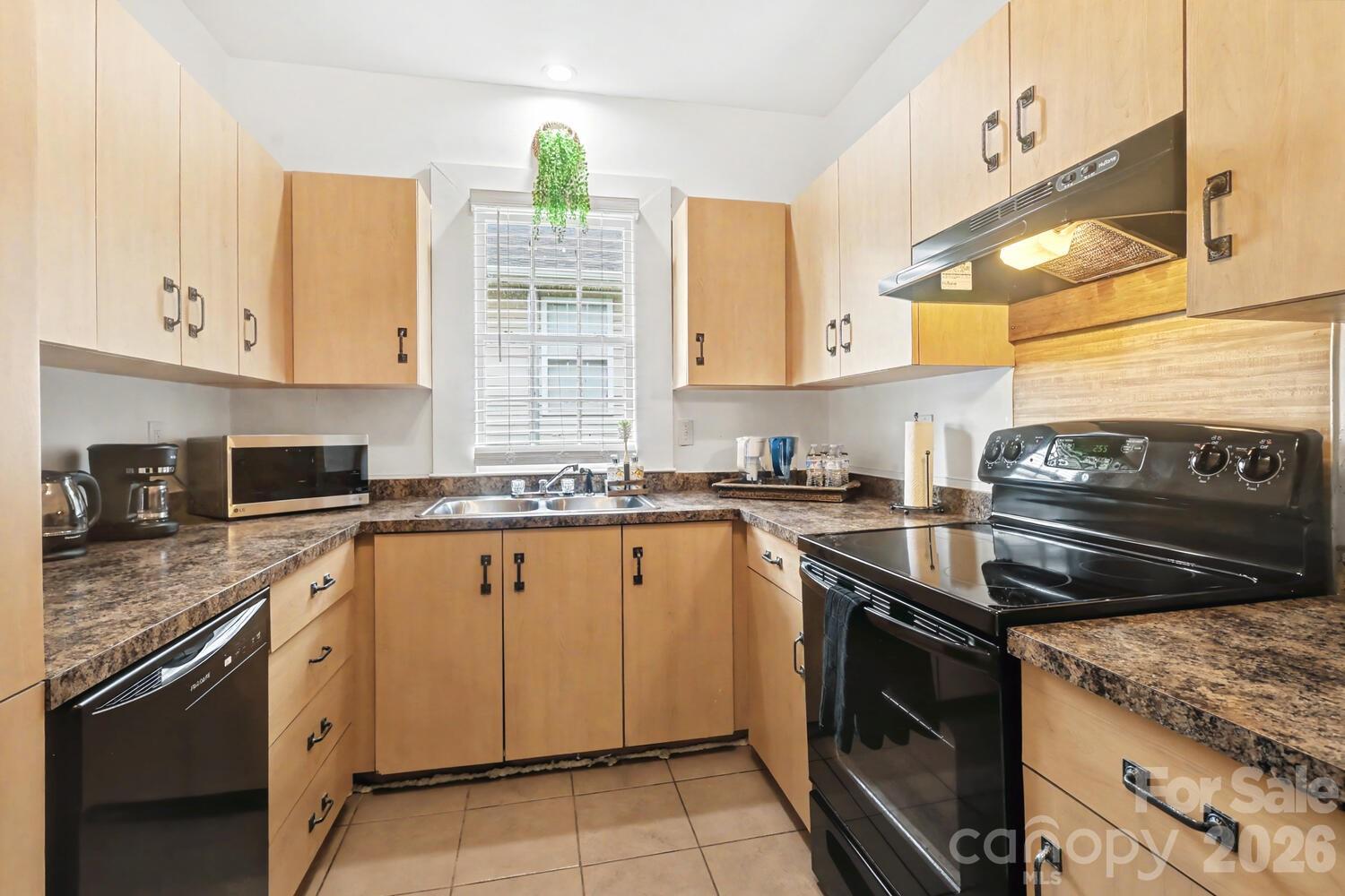 335 S Torrence Street, Charlotte, NC - photo 17 of 22