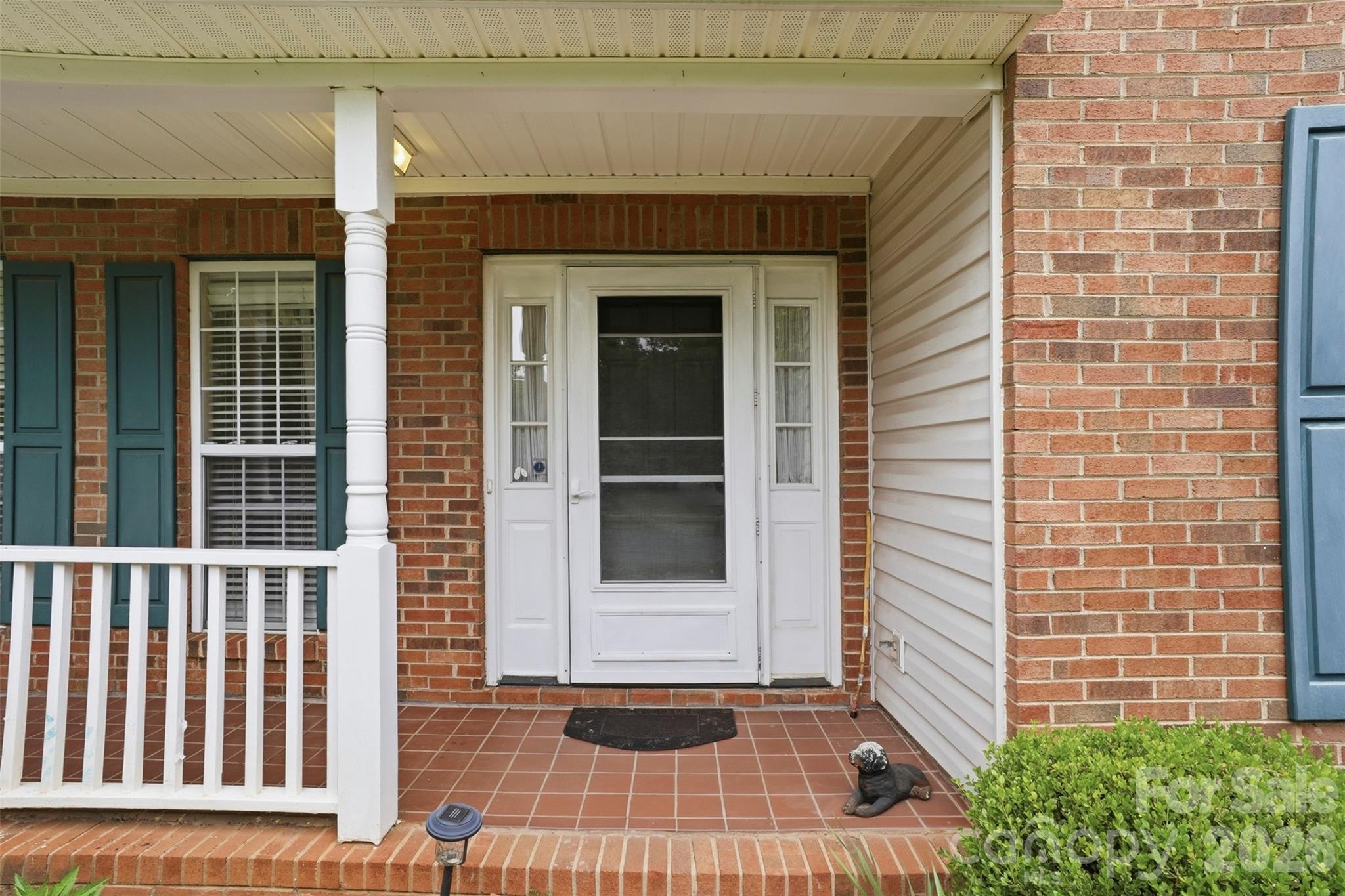 Photo 3 of 5619 Hedgecrest Place, Charlotte, NC