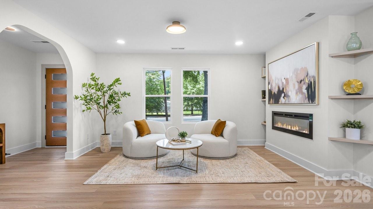Photo 9 of 409 Scaleybark Road, Charlotte, NC