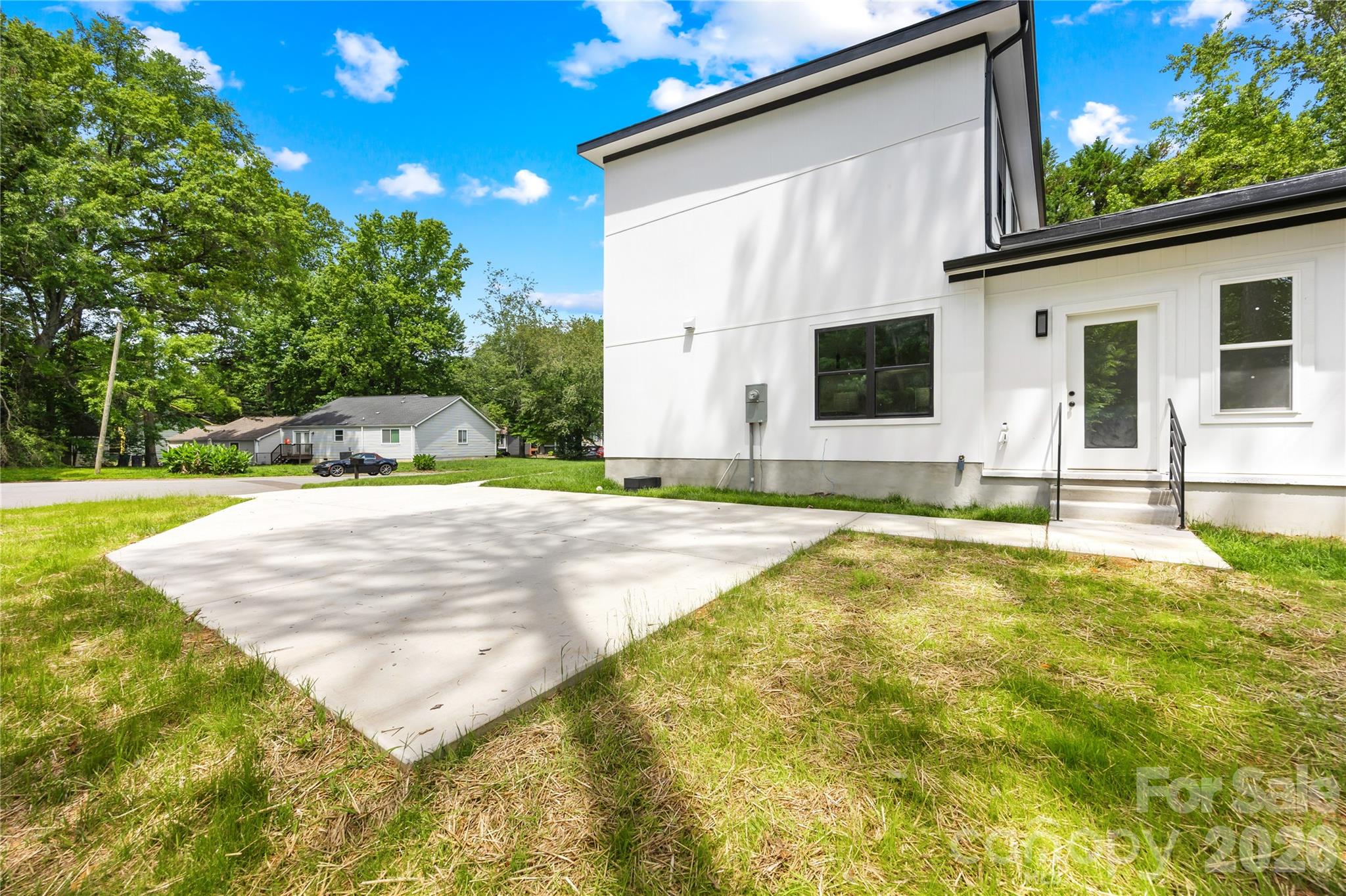 Photo 5 of 5113 Banfshire Road, Charlotte, NC
