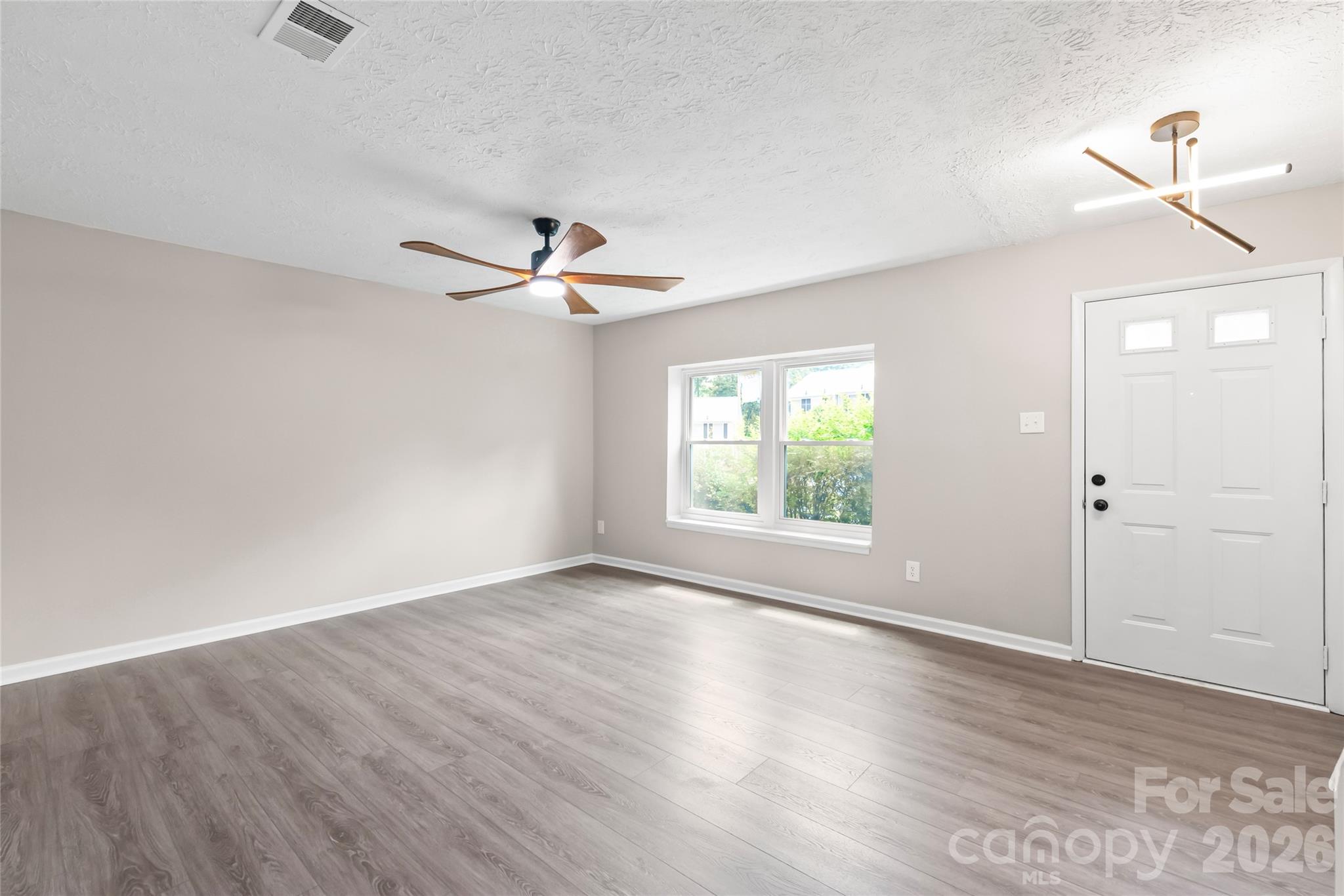 Photo 3 of 1221 Scaleybark RoadF, Charlotte, NC