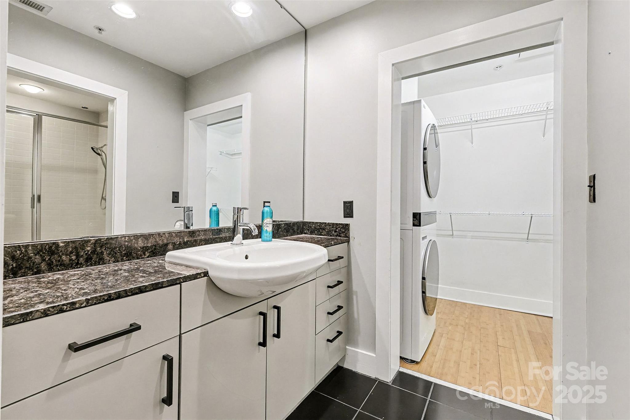Photo 20 of 505 E 6th Street1003, Charlotte, NC