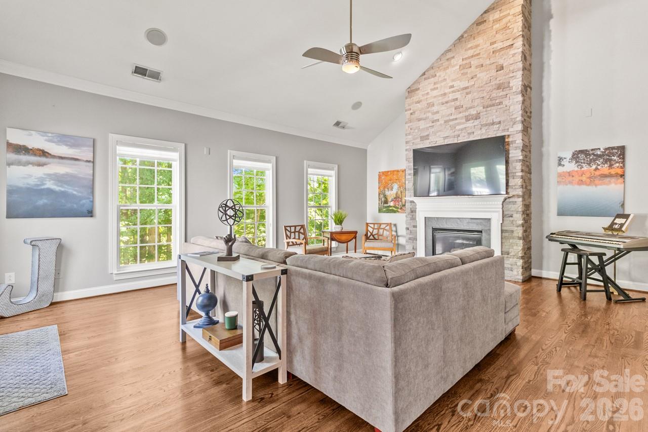 Photo 2 of 14509 Greenpoint Lane, Huntersville, NC