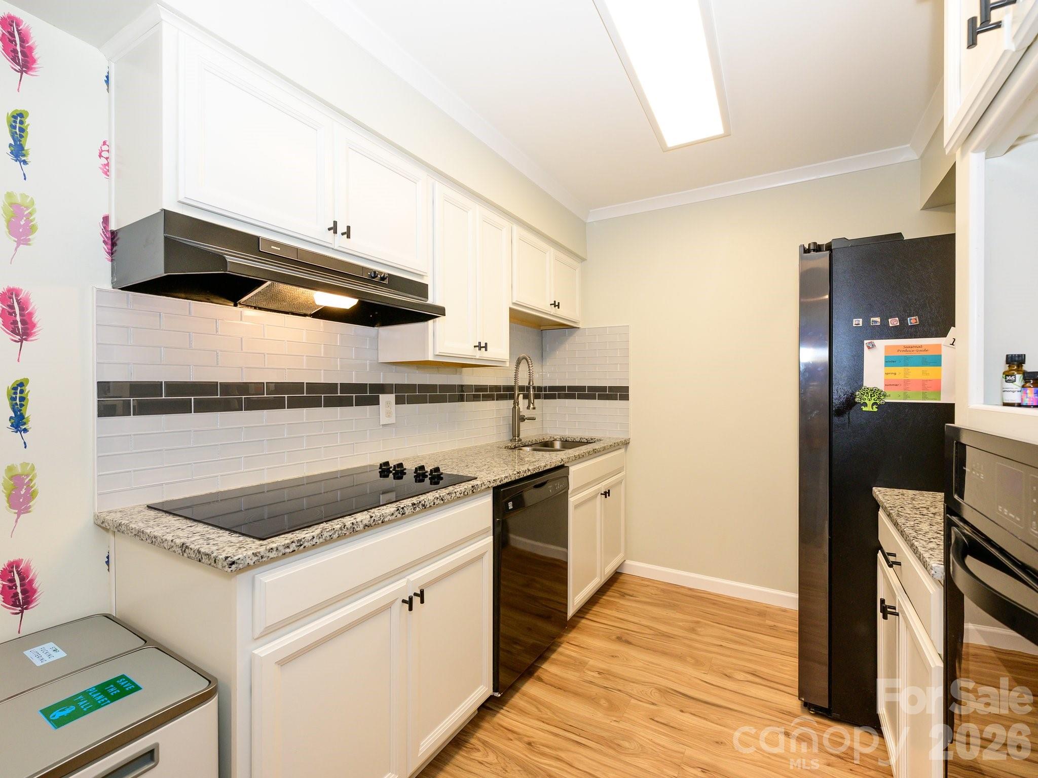 Photo 7 of 4743 Hedgemore DriveL, Charlotte, NC
