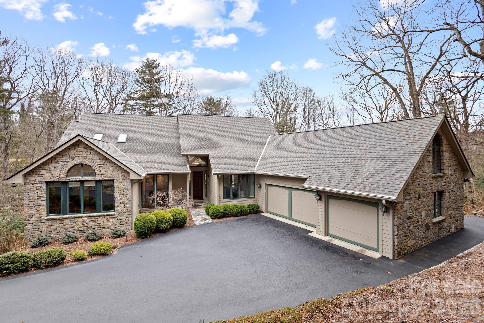 Residential for sale in Flat Rock, North Carolina, 4342119
