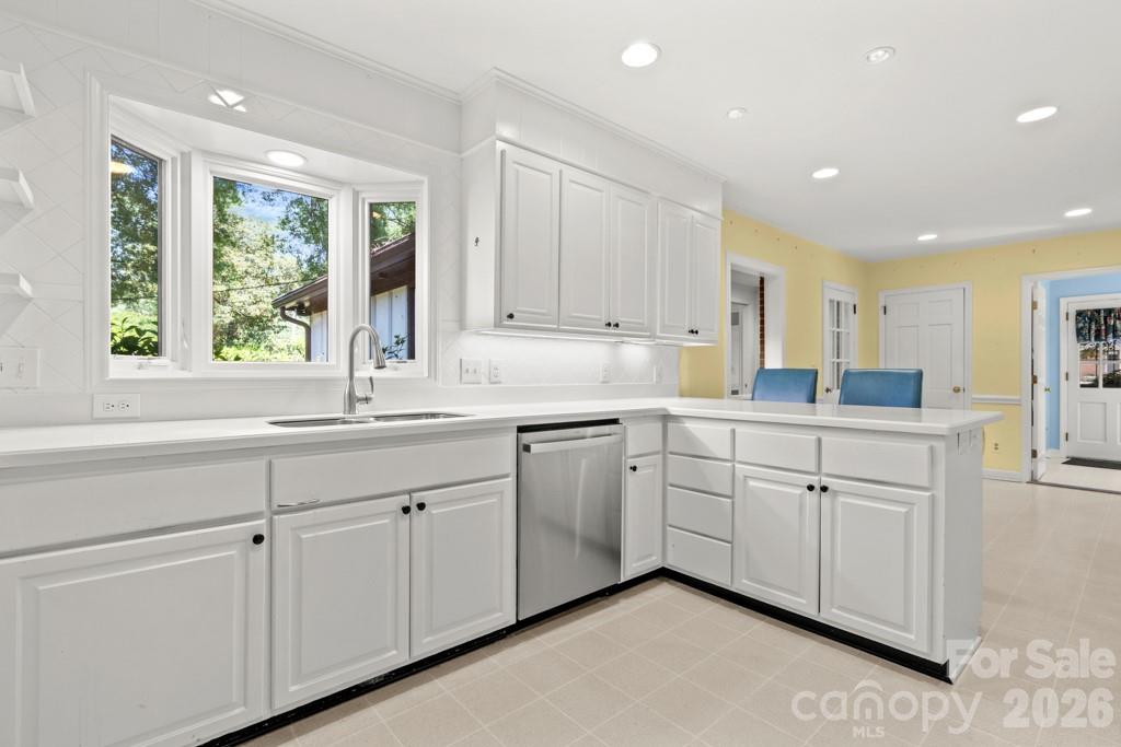 Photo 35 of 5335 Lansing Drive, Charlotte, NC