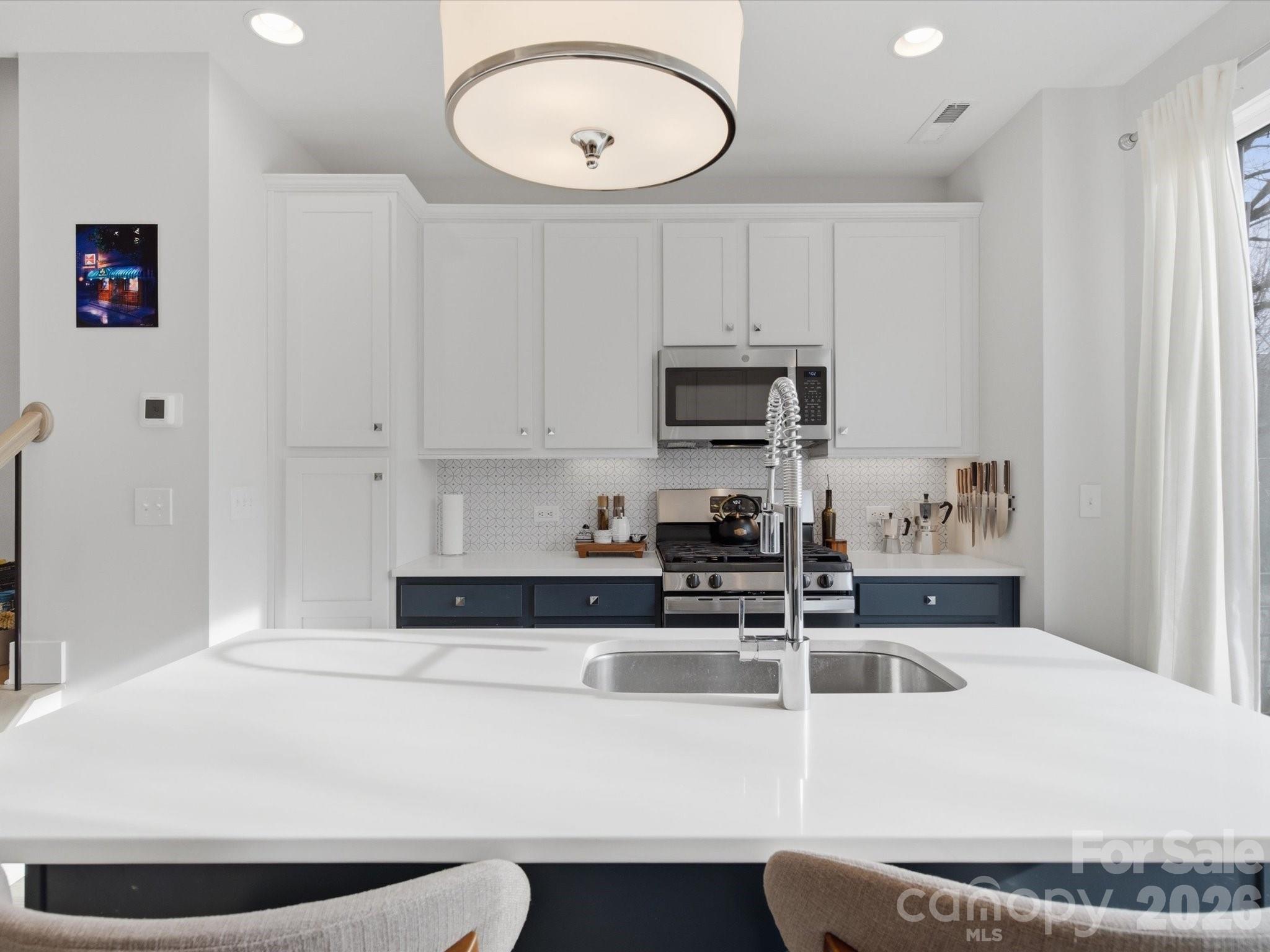 Photo 12 of 1013 E 36th Street, Charlotte, NC