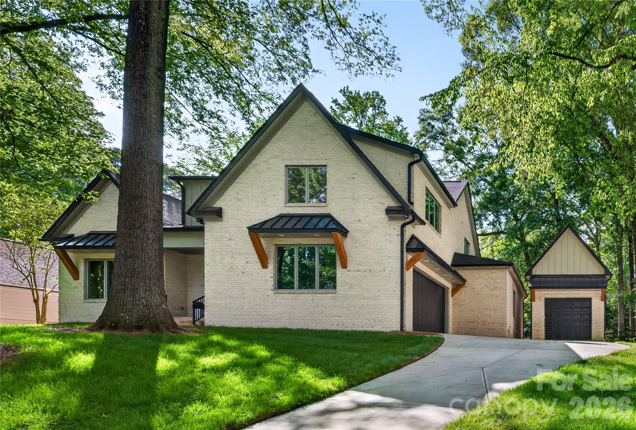 Photo 3 of 1600 E Barden Road, Charlotte, NC