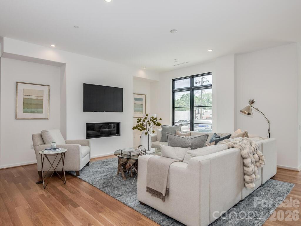 Photo 4 of 1333 Queens RoadD1, Charlotte, NC