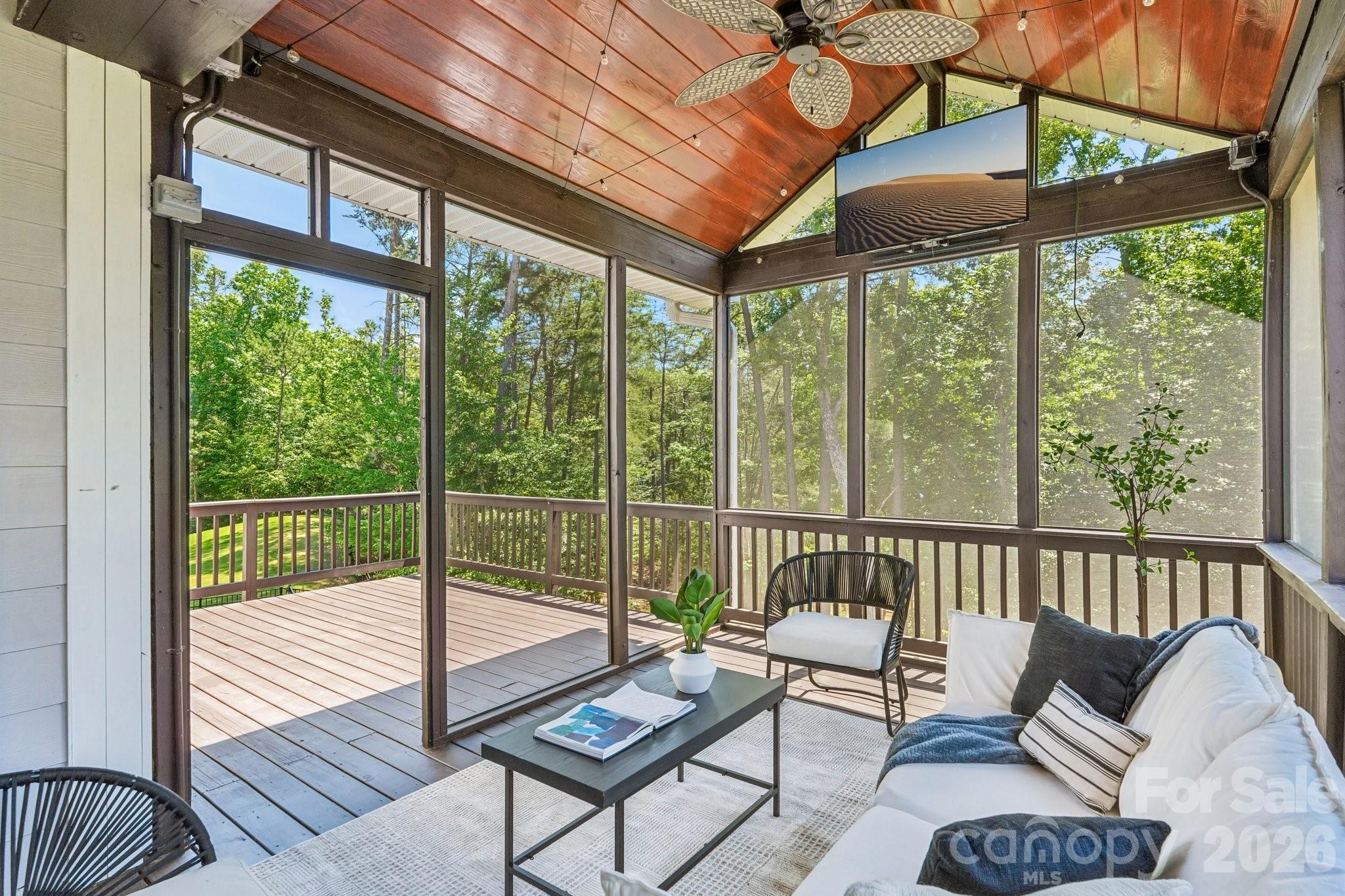 Photo 16 of 17810 Burnt Hickory Drive, Charlotte, NC