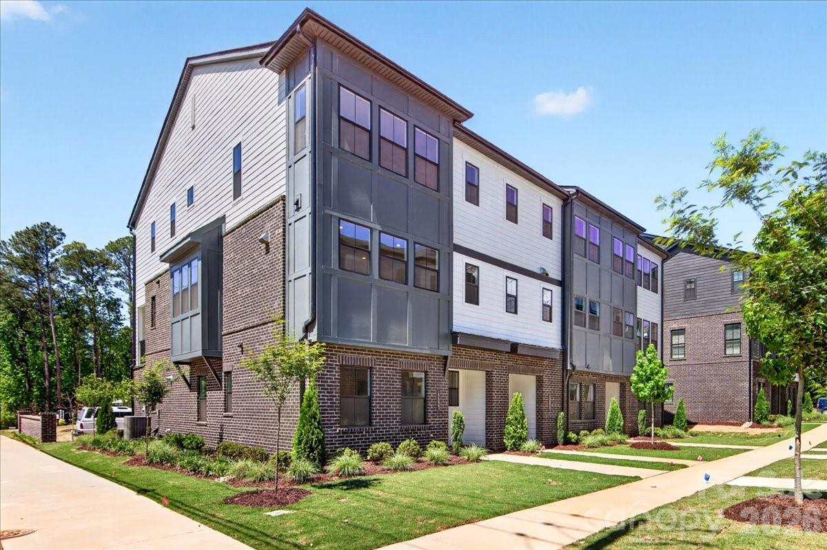 Photo 2 of 12023 Elsa Lane, Charlotte, NC