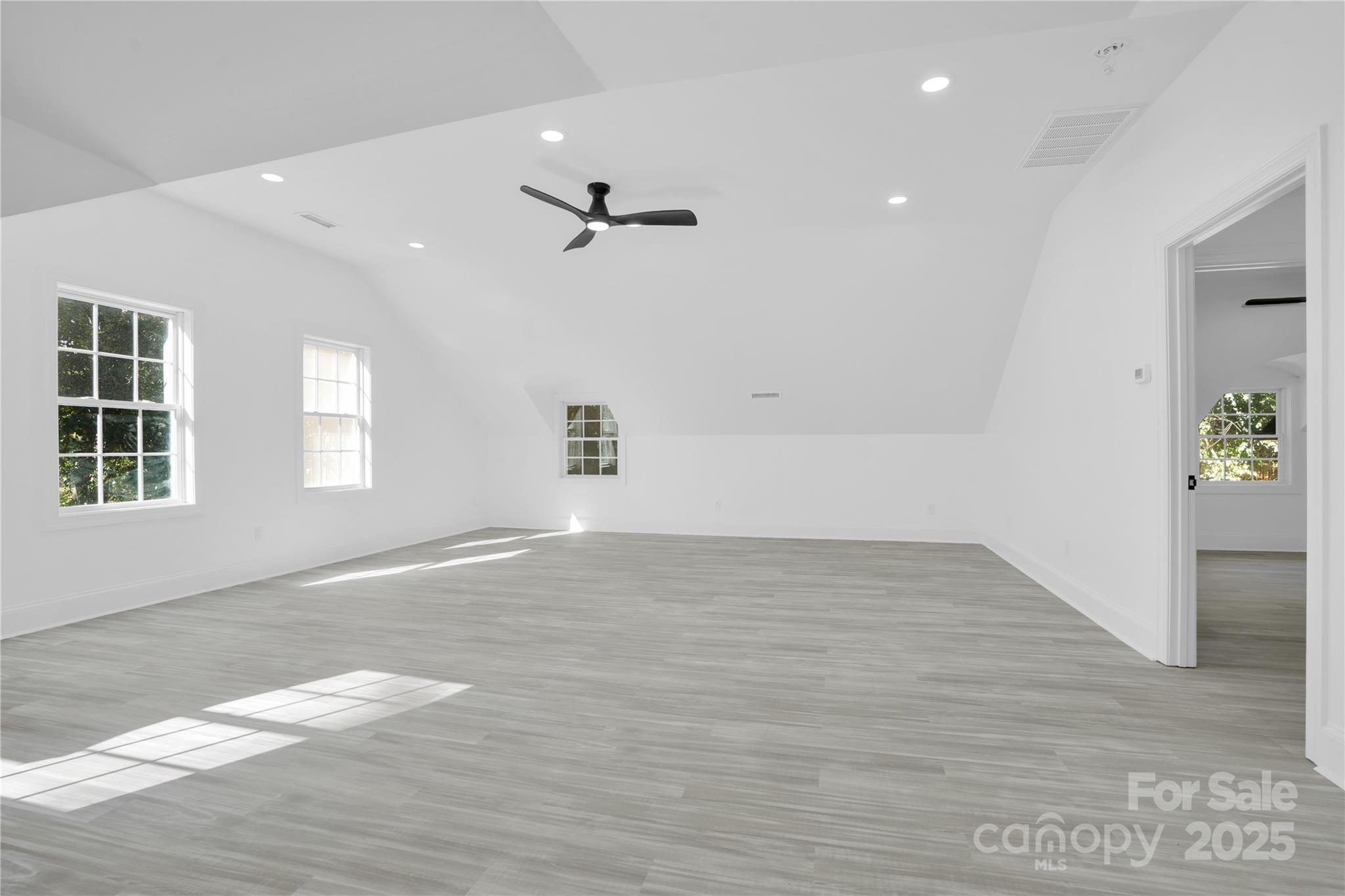 Photo 17 of 3301 Archdale Drive, Charlotte, NC