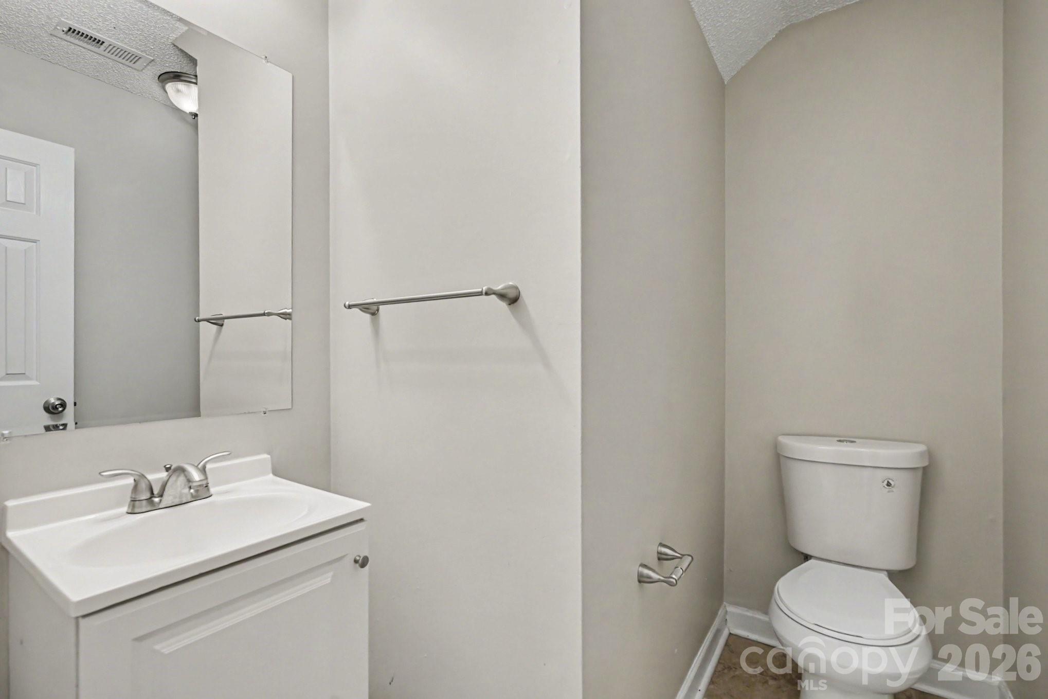 Photo 13 of 1029 Jordans Pond Lane, Charlotte, NC
