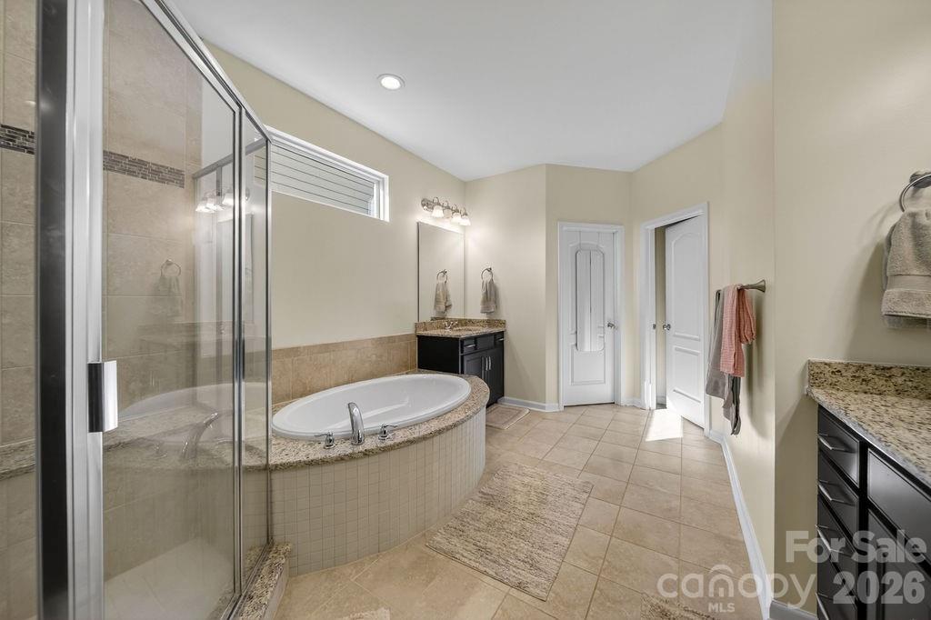 Photo 18 of 11033 Crane Creek Drive, Charlotte, NC