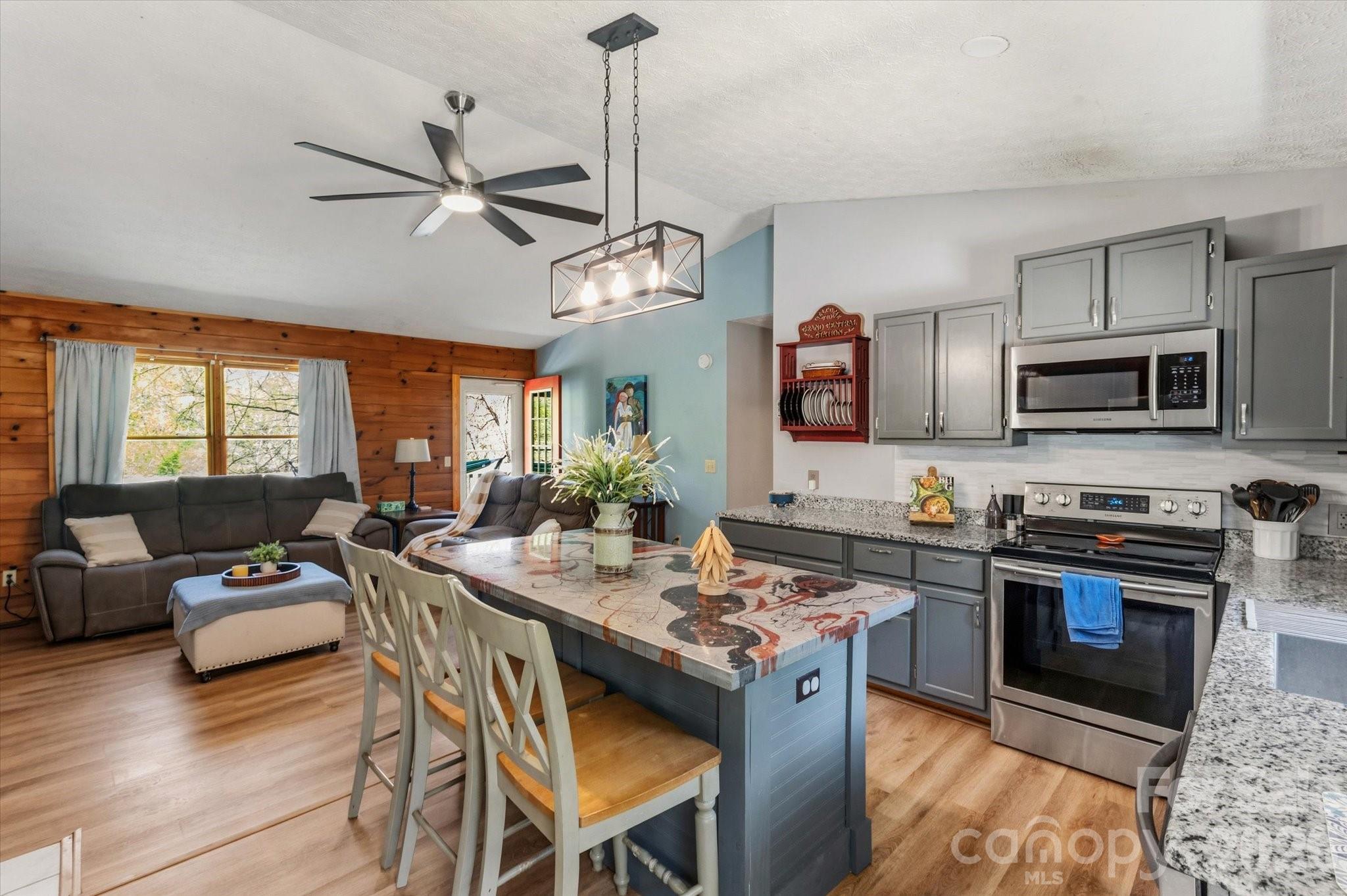 Photo 3 of 187 Cedarwood Drive, Waynesville, NC