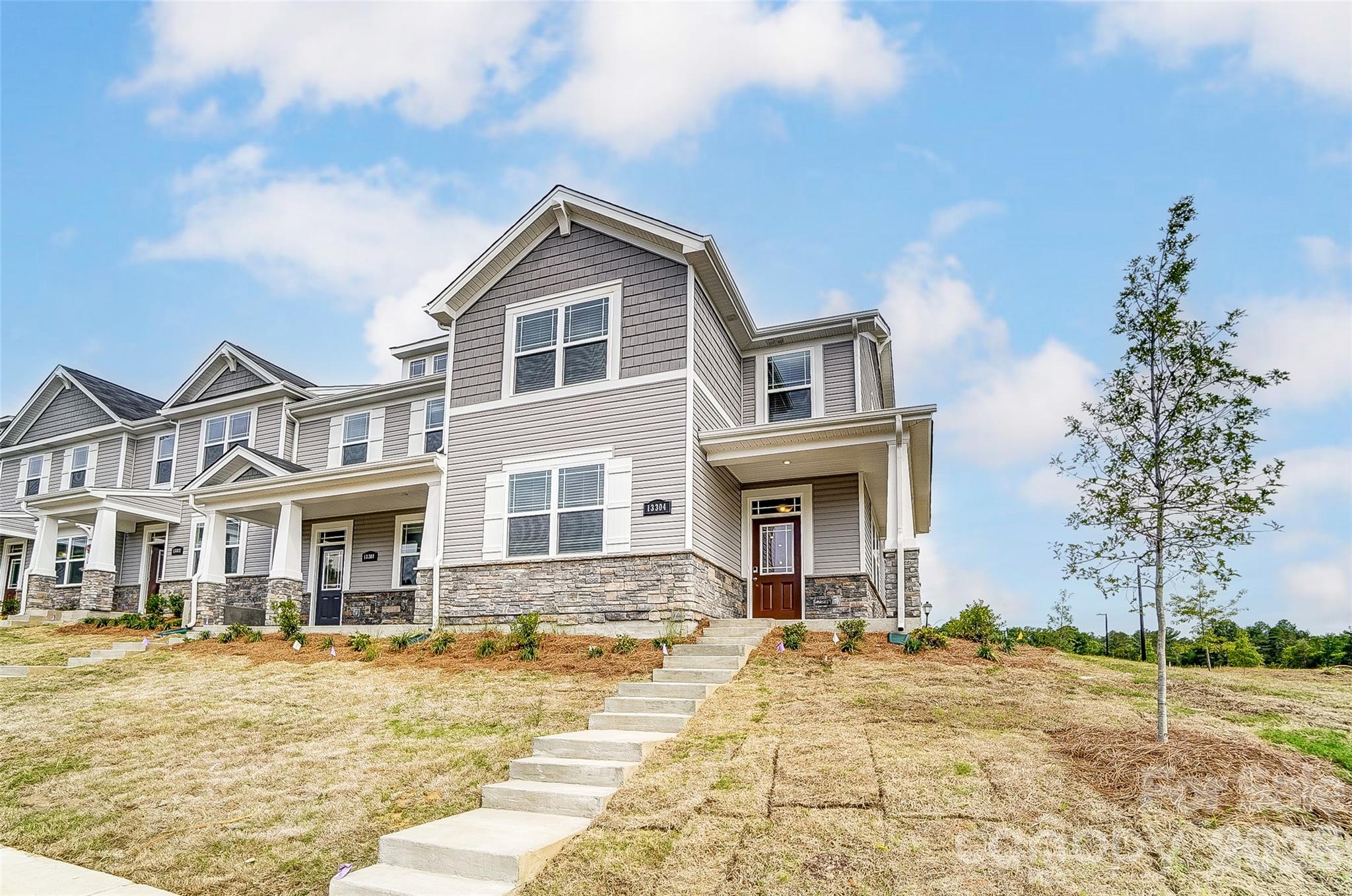 Photo 2 of 3812 Cheyney Park Drive, Charlotte, NC